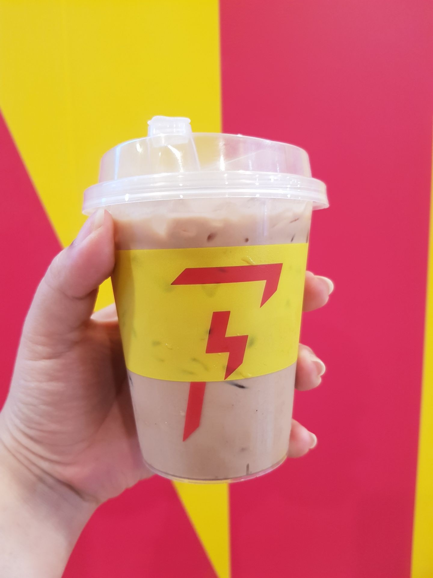 รีวิว Flash Coffee อัมรินทร์พลาซ่า - ร้านกาแฟเปิดใหม่ สีสันสดใสมาก ...