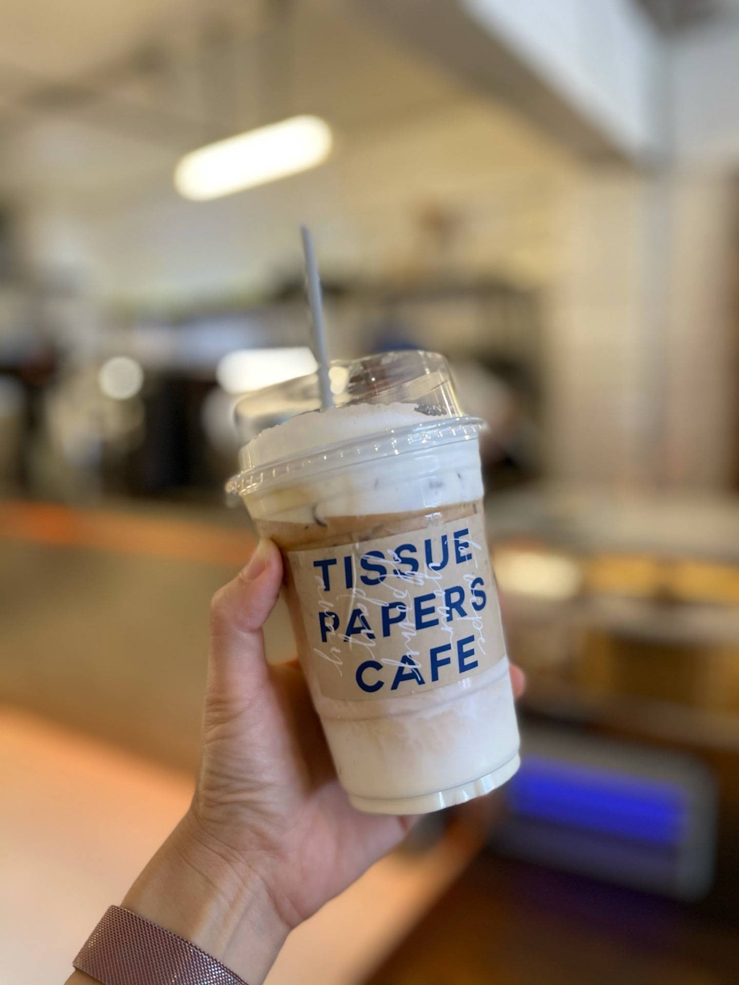 รีวิว Tissue Papers Cafe - ร้านกาแฟชิคๆ ครัวซองต์จัดว่าเด็ด - Wongnai