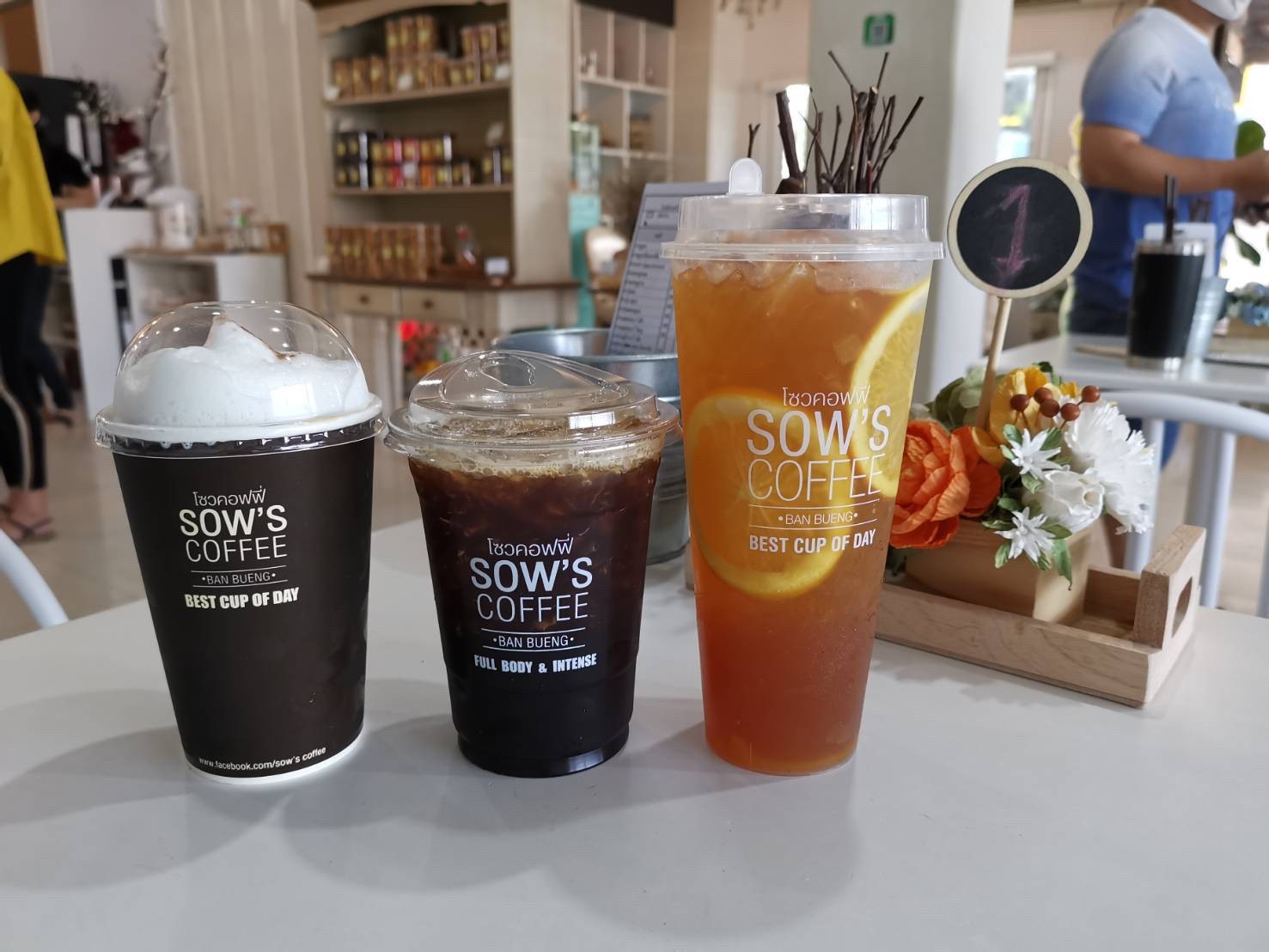 รีวิว Sow’s Coffee สยามธารามันตรา - กาแฟใช้ได้ เครื่องดื่มหลากหลาย ชา ...