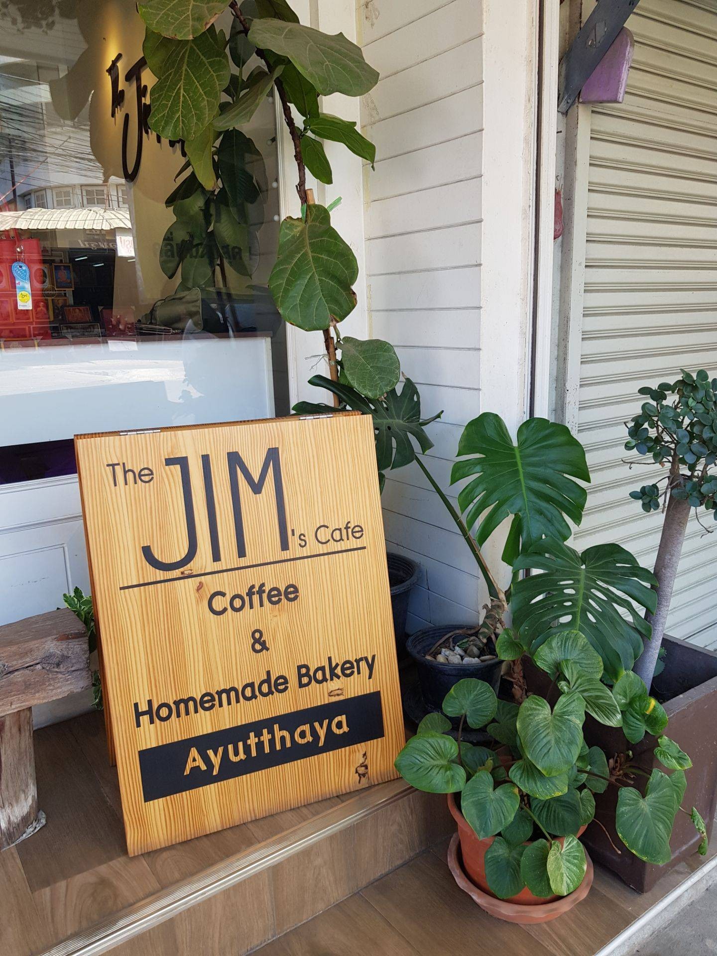 รีวิว The Jim's Cafe - The Jim's cafe ☕🍰🍹 - Wongnai