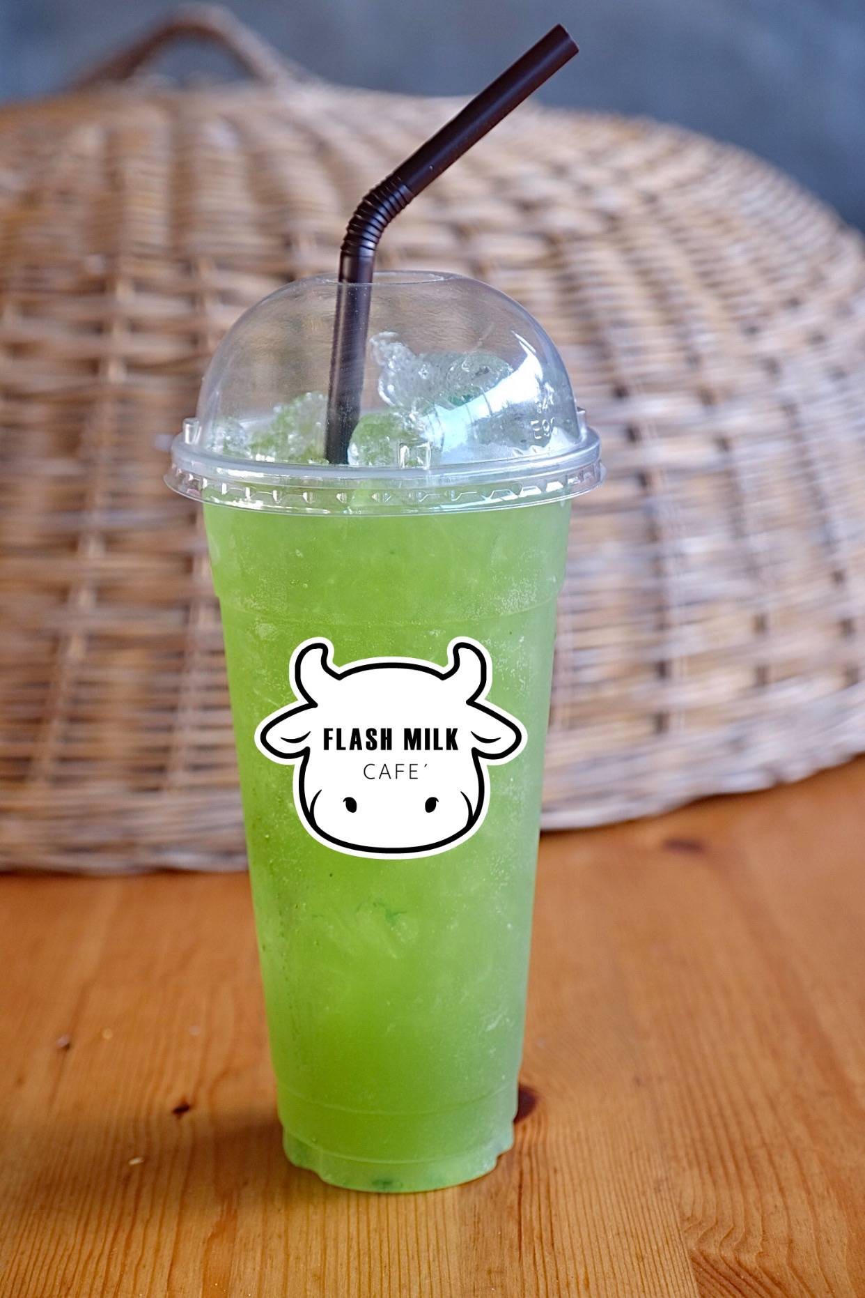 Flash milk cafe - สั่งอาหารเดลิเวอรี | Wongnai x LINE MAN