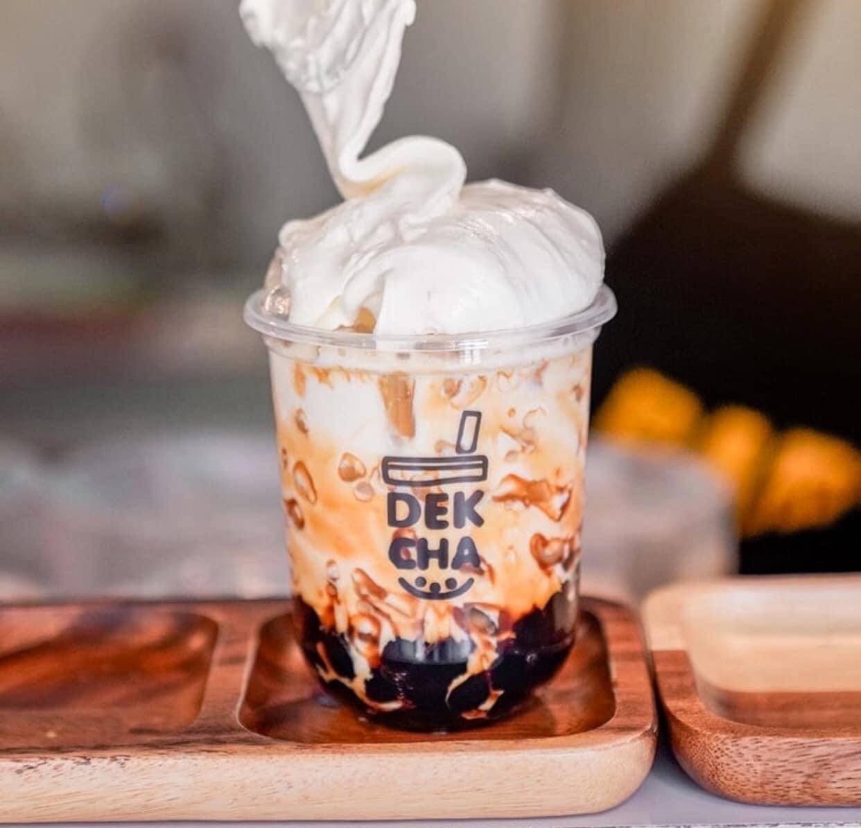 เด็กชาพ่นไฟ Signature • image ร้าน DEK-CHA เด็กชา คาเฟ่ มาบตาพุด - หาดทรายทอง