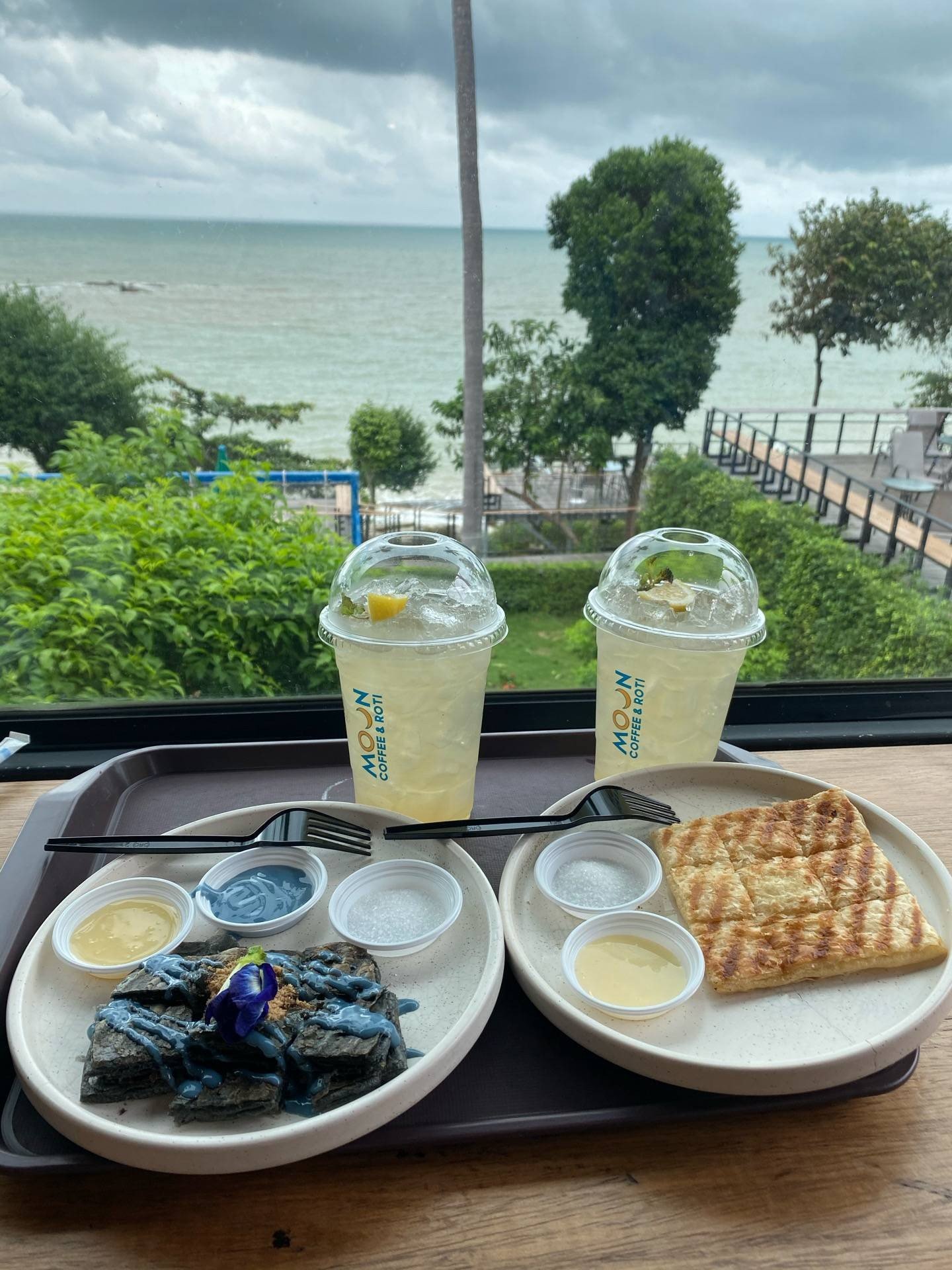 รูป Moon Coffee & Roti สิชล