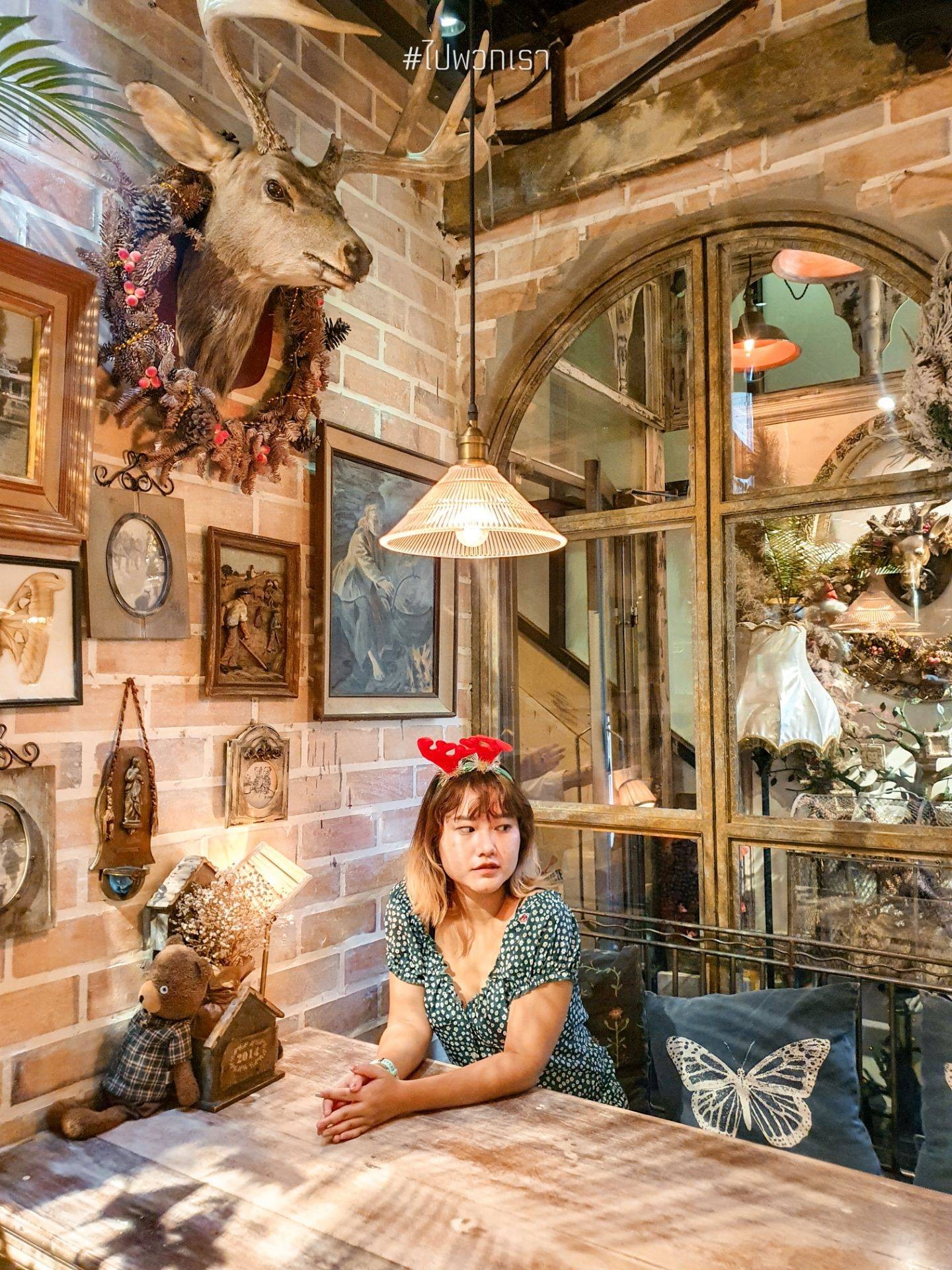 รีวิว B-story Cafe' - ร้านสวย อาหารโอเคเลย เดินทางก้อสะดวก