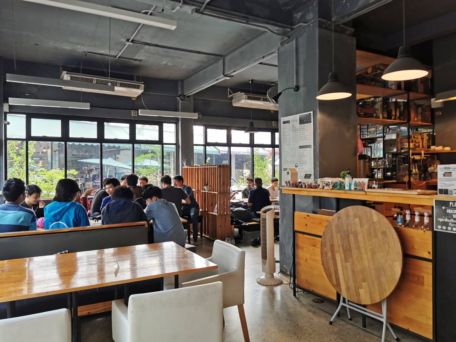 รูป Box & Brew Café and Board Games - Wongnai