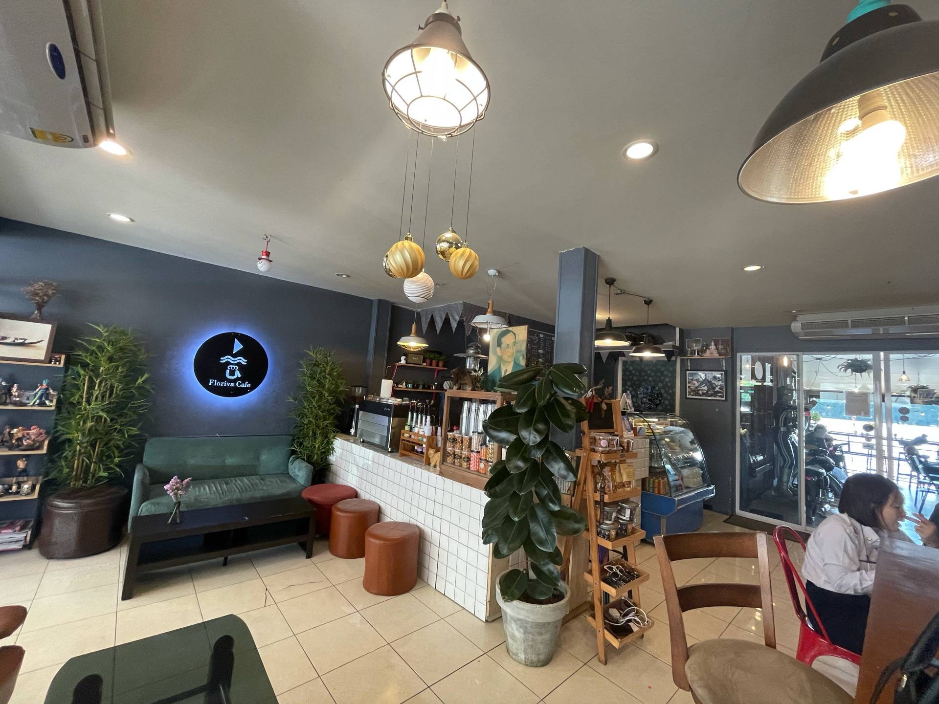 รีวิว Floriva Cafe. - อาหารอร่อย บรรยากาศดี ทั้งของคาวของหวาน มาที่ ...