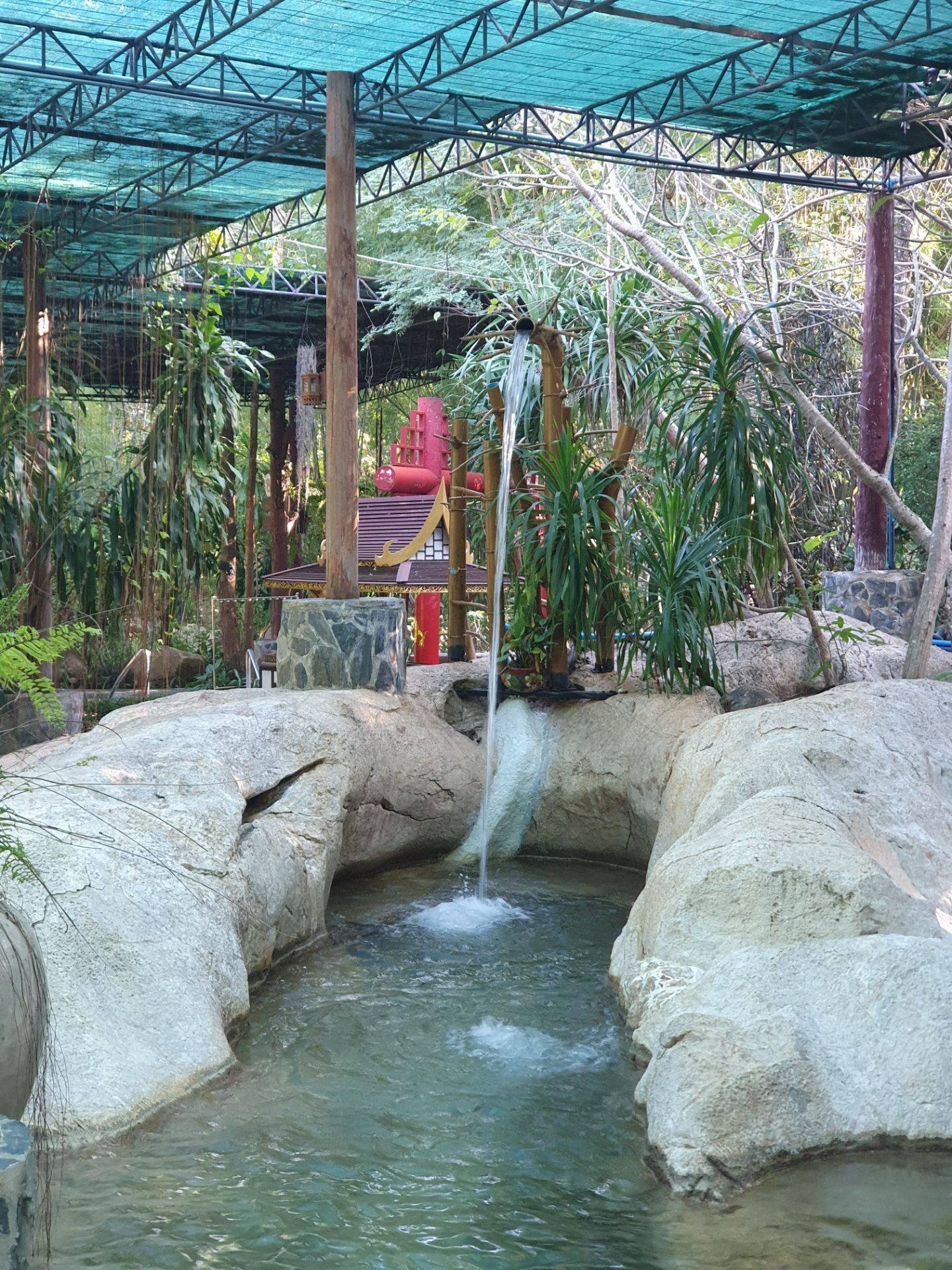 รูป Rock Valley Hot Spring and Fish Spa กาญจนบุรี