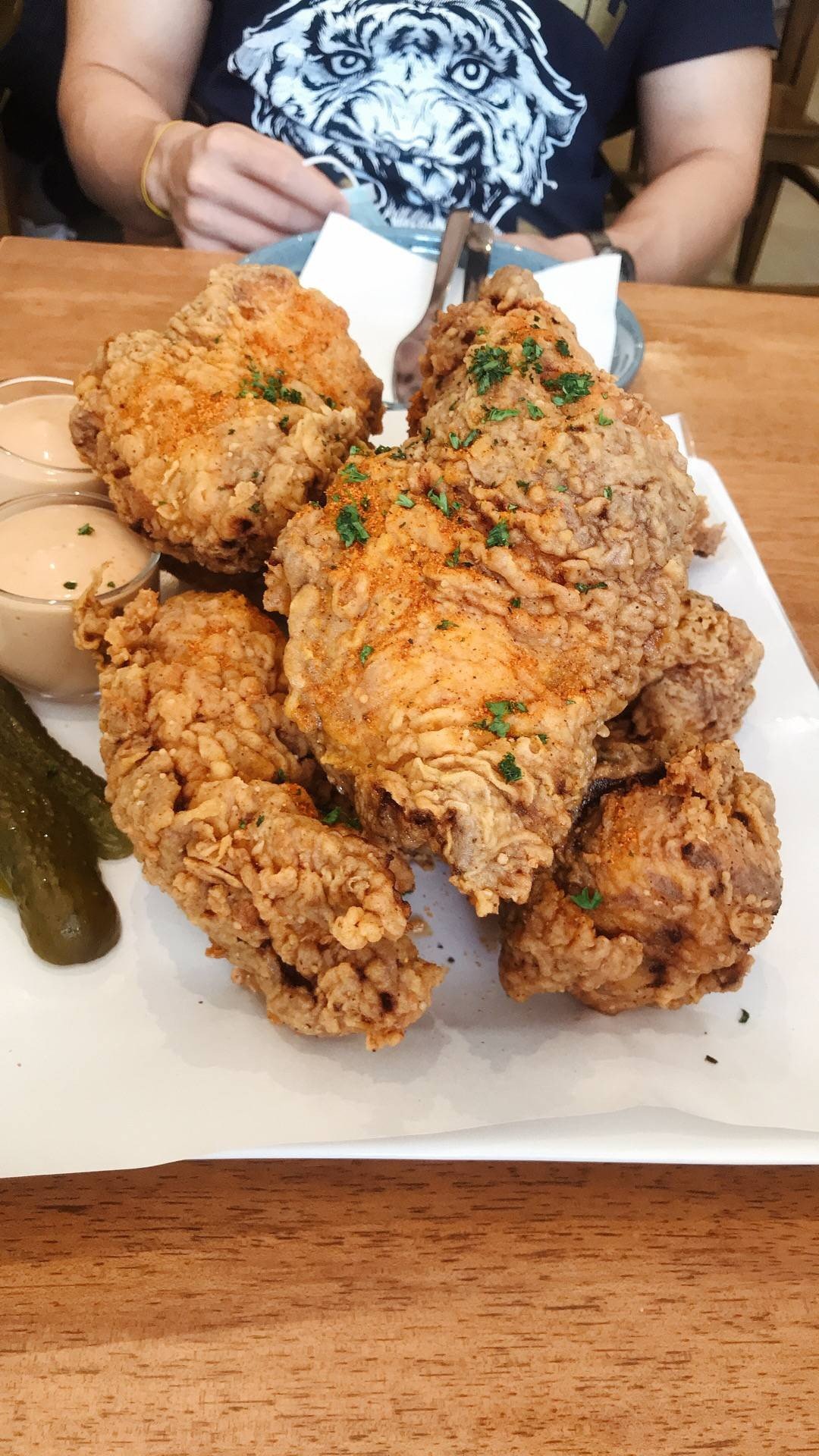 รีวิว Henryfry : fried chicken & housemade food. - ไก่ทอดที่รู้ว่า ...