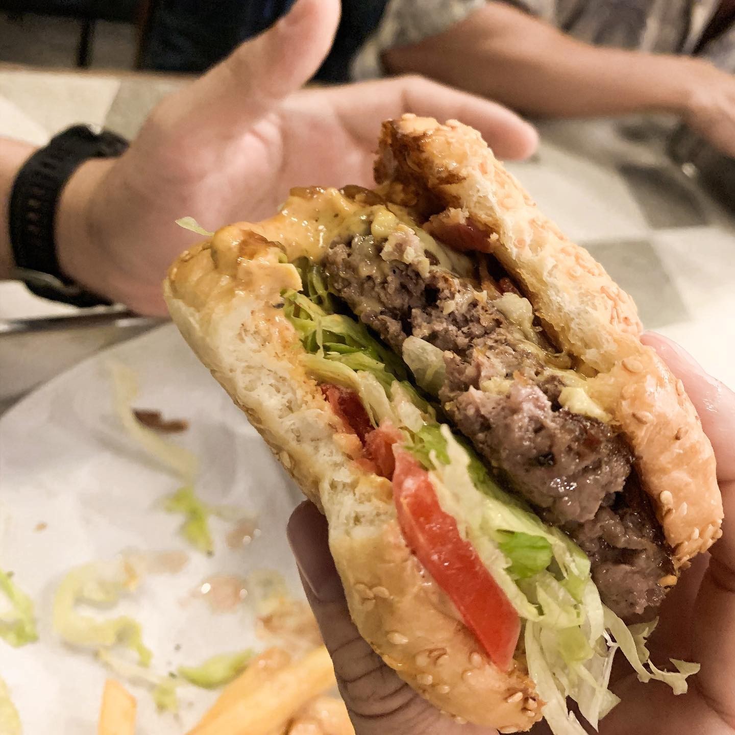 รูป Beast Burger