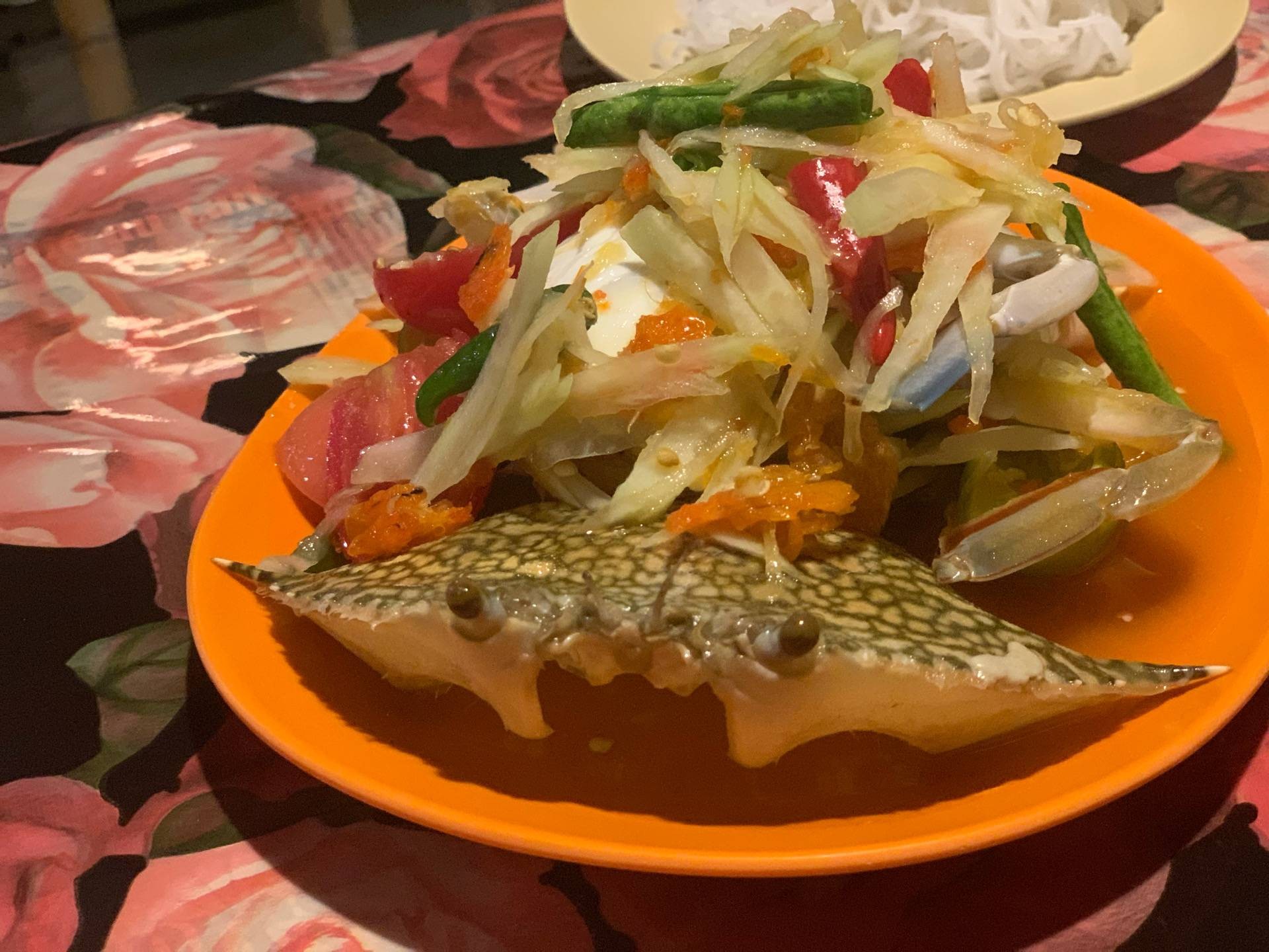 ตำปูม้าสด ร้าน กะหลิมริมเล