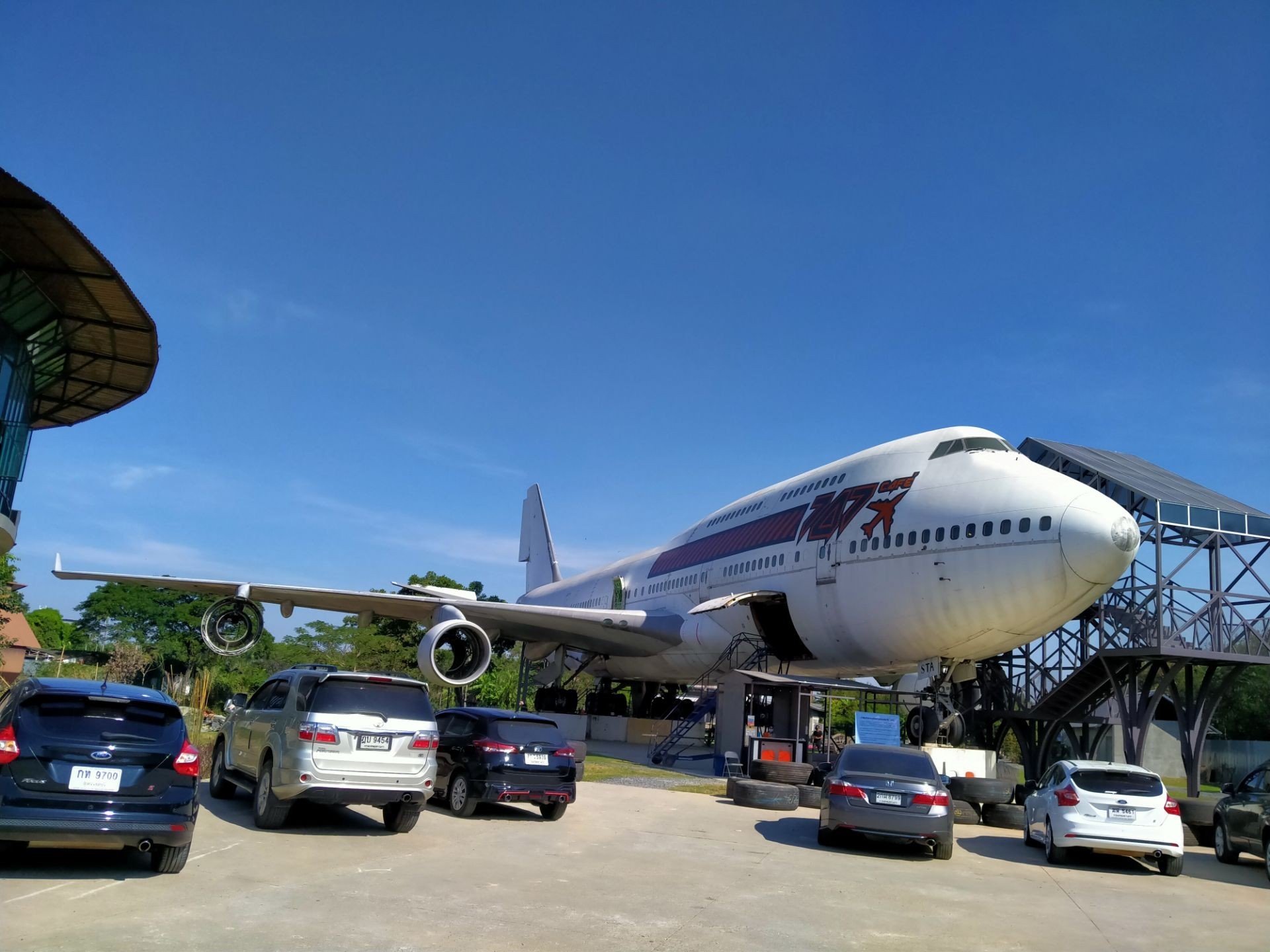 รีวิว 747 Cafe - คาเฟ่เครื่องบินลำใหม่ล่าสุด