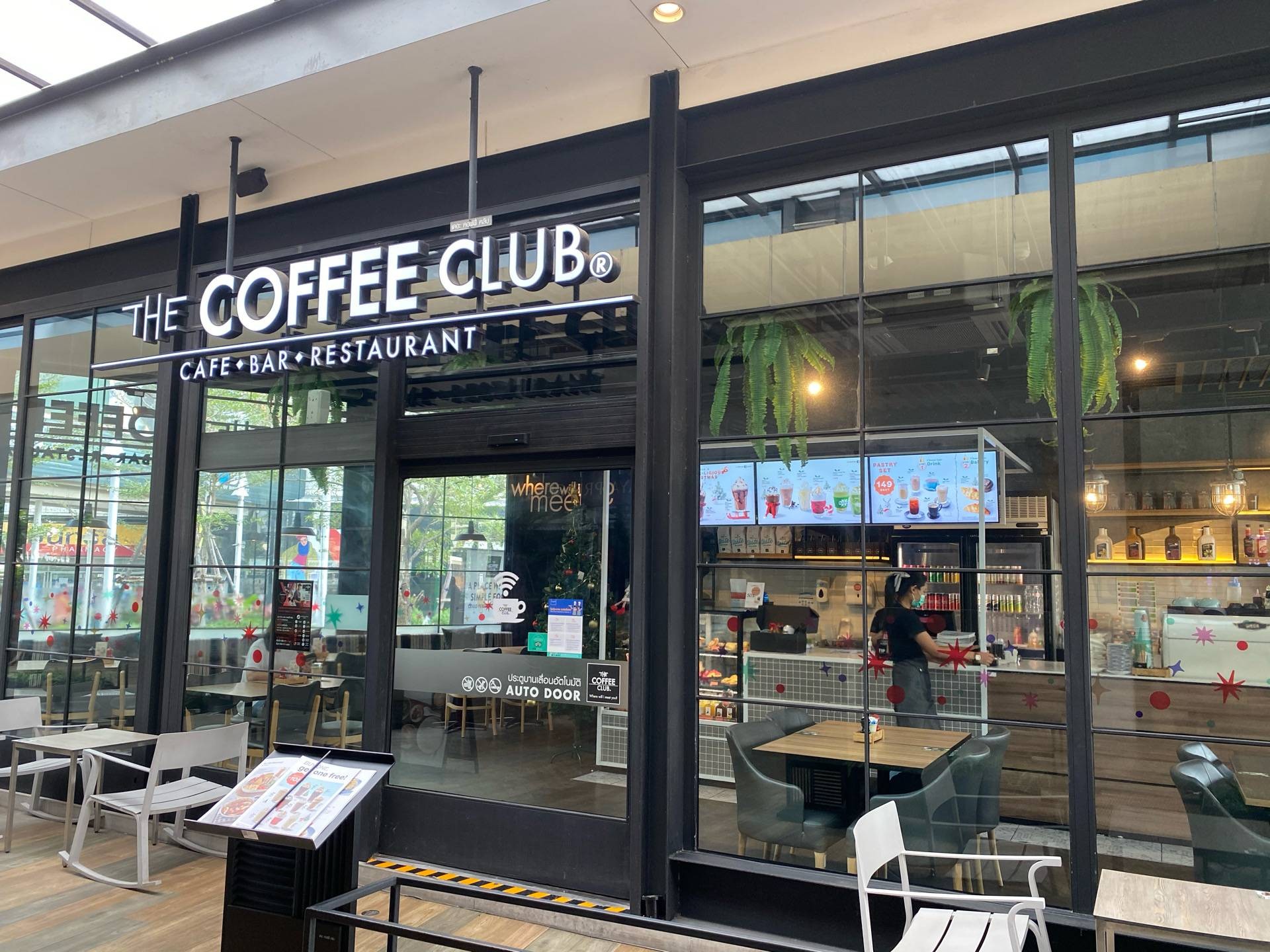 รีวิว The Coffee Club River City - คุ้มค่า คุ้มราคา พนักงานมารยาทดี