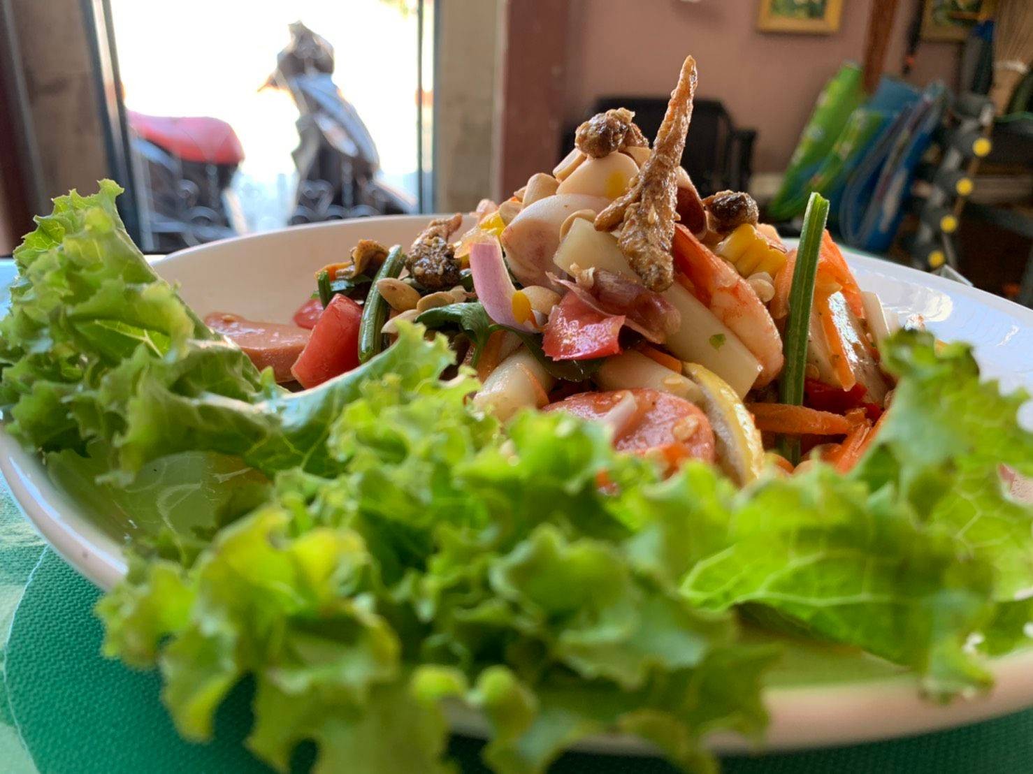 รีวิว เปรี้ยวปาก..อยากยำ&ส้มตำ พีพี 8 - ความอร่อยไม่เป็นสองรองใคร