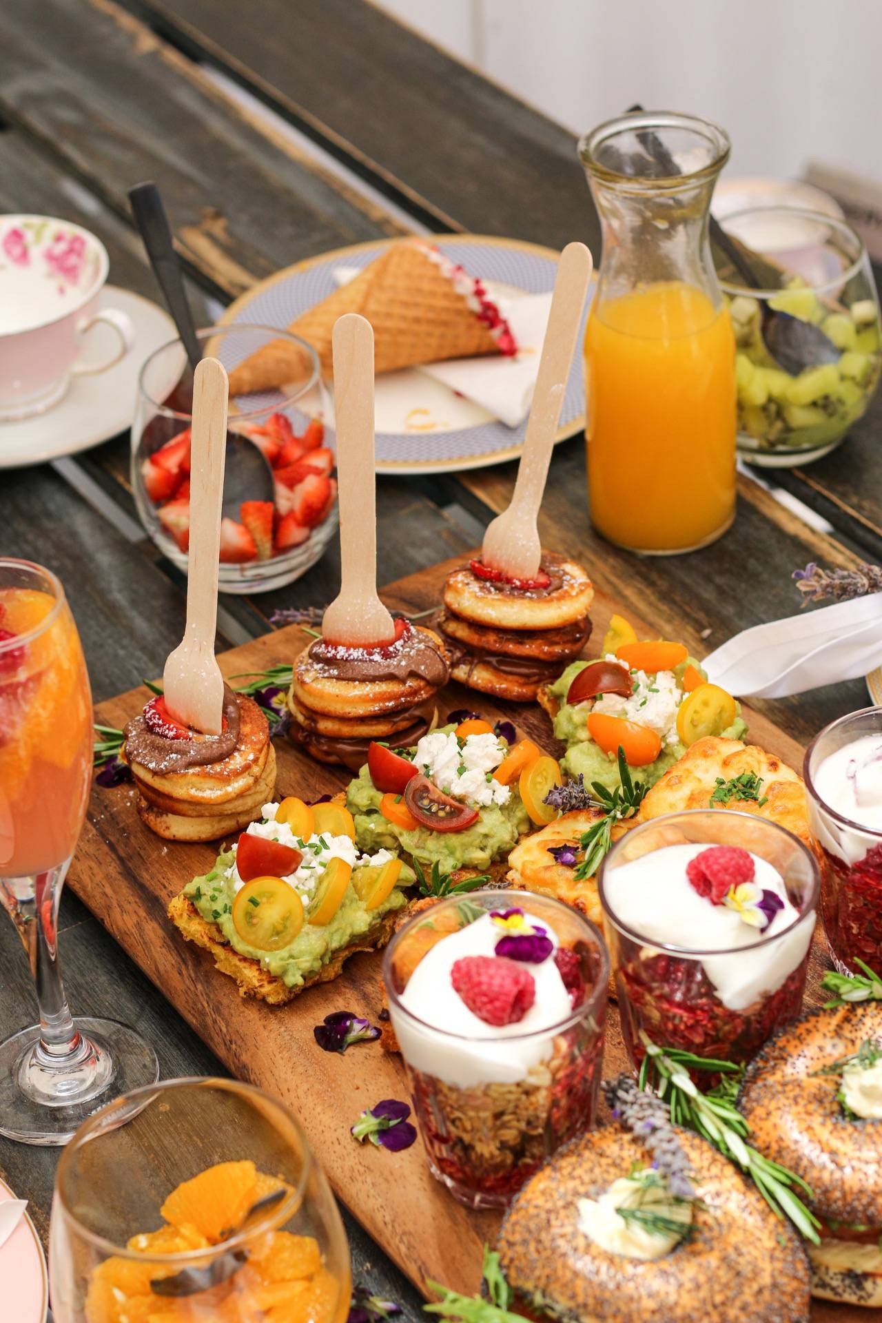 รีวิว The Stables Of Como Cafe - Bottomless booz with a fancy brunch in ...