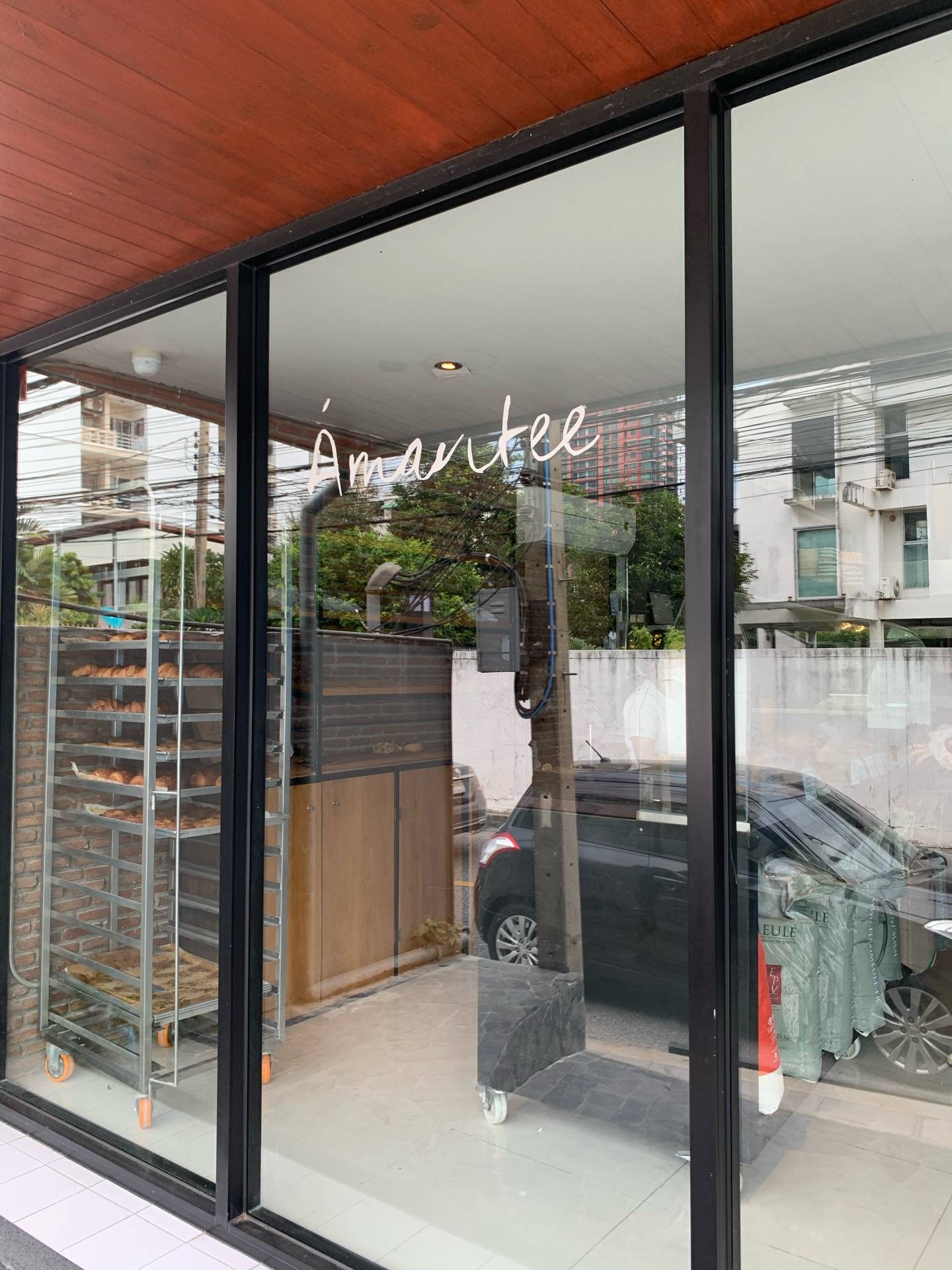 รีวิว Amantee - Antiques & Arts, Fine Bakery & Cafe ช่องนนทรี - ครัวซอง ...