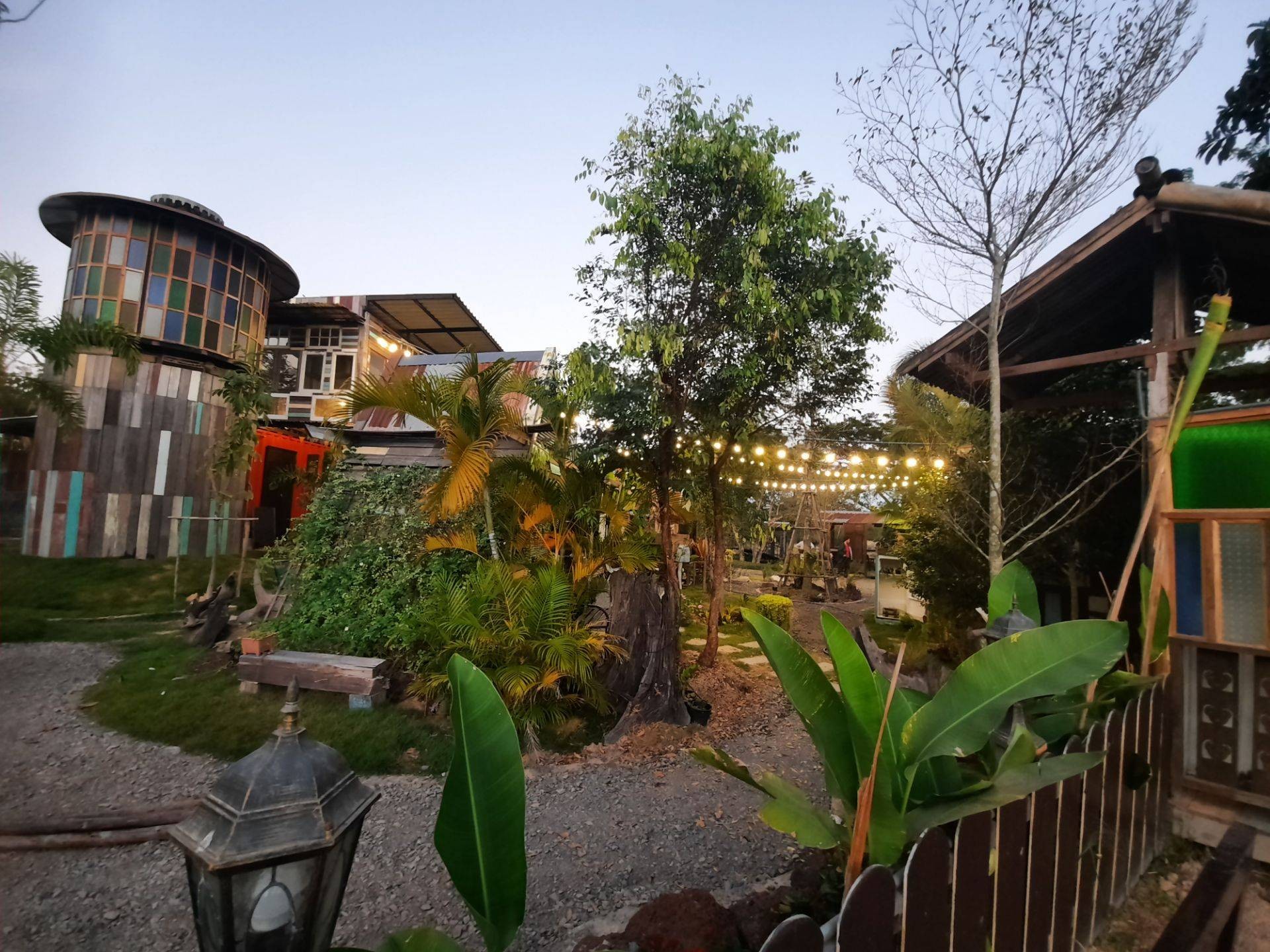 ร้าน Wood Box Cafe & Restaurant | รีวิวร้านอาหาร