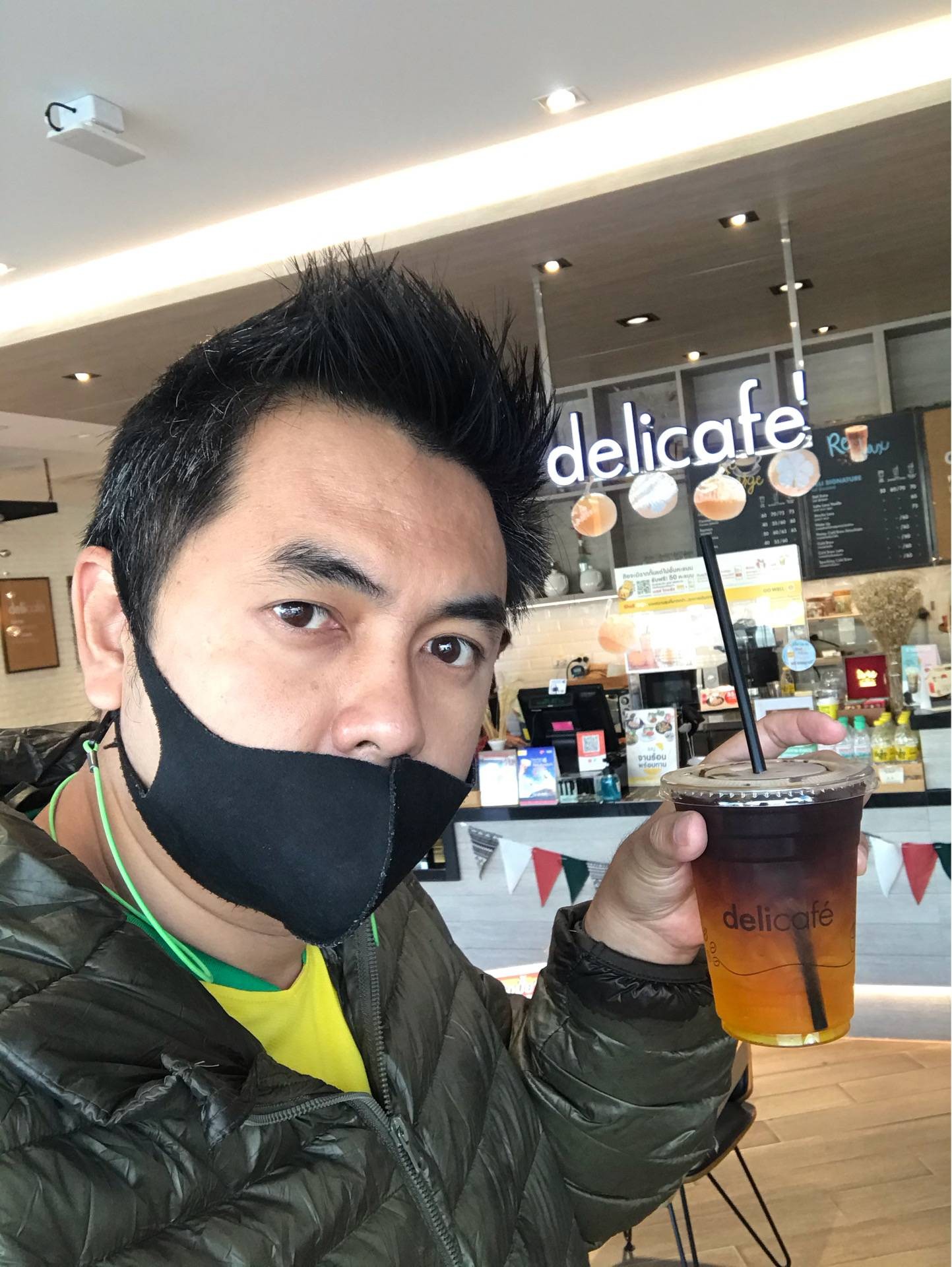 รีวิว deli cafe แม่เหียะ - หากาแฟดื่มบ้าง