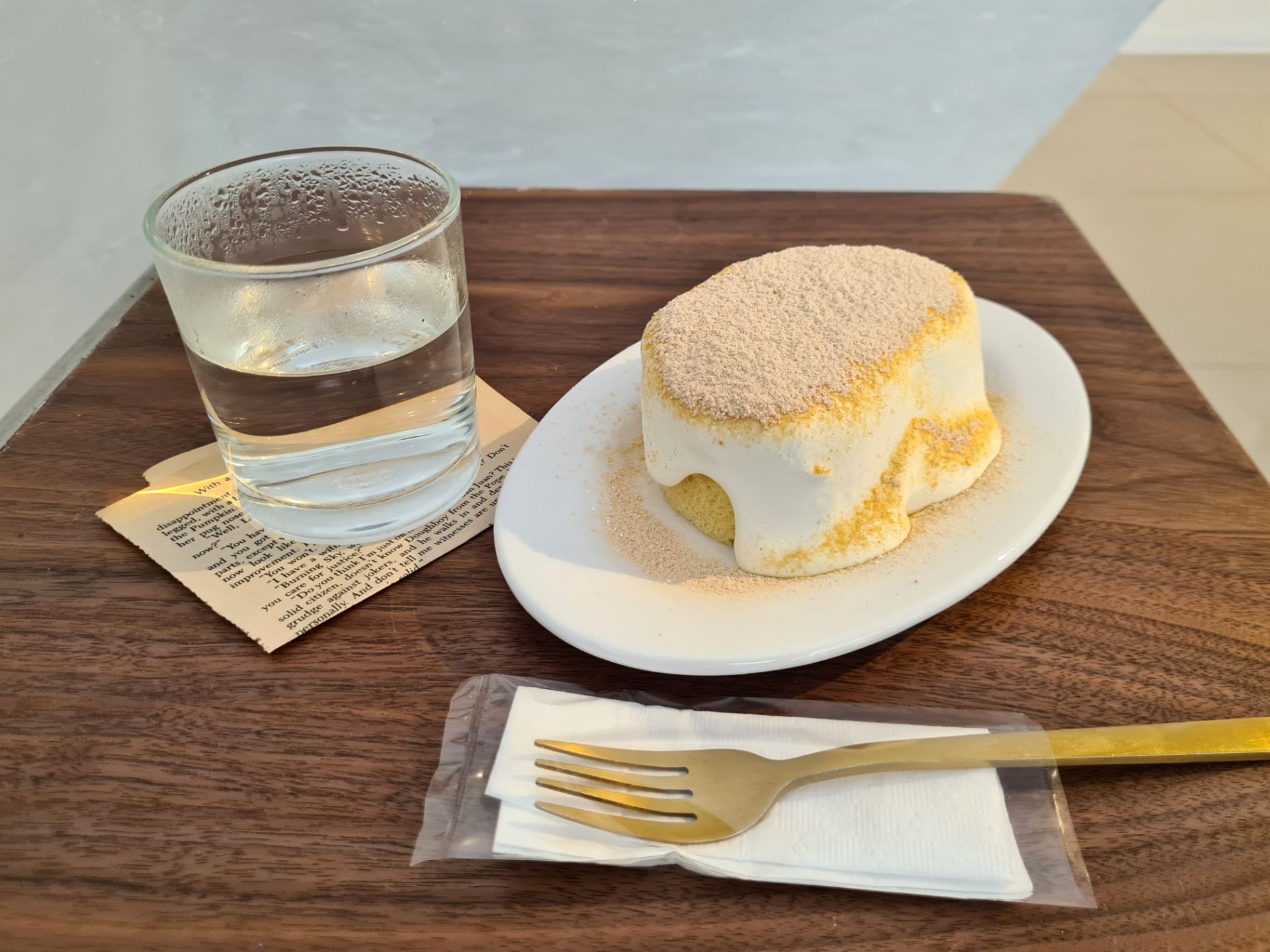 รีวิว Woolloomooloo Cafe & Bar - คาเฟ่สไตล์เกาหลีกับเค้ก injeolmi ...