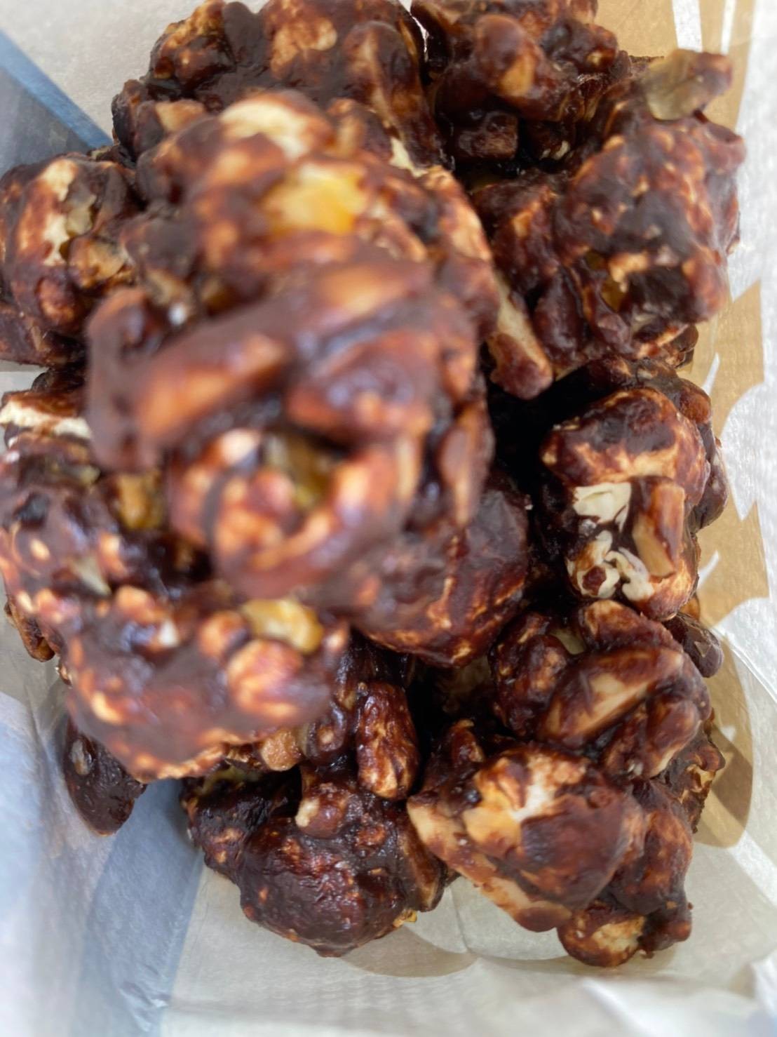 Brownie Roasted Slivered Almond ร้าน Garrett Popcorn Central Lardprao