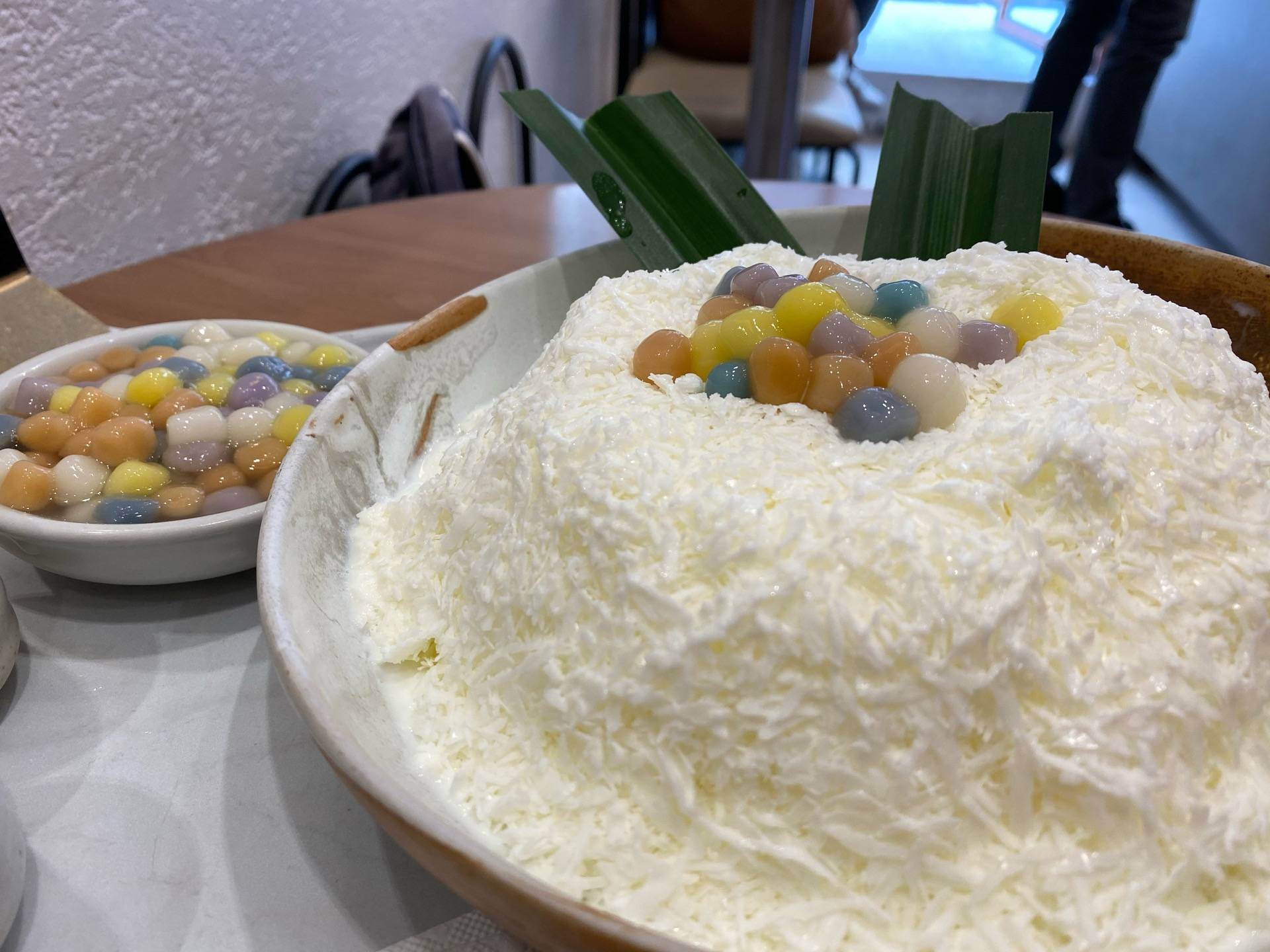 รีวิว Cheevit Cheeva Siam Square One - ร้านแคบมาก นั่งได้ไม่กี่ที่ มี ...