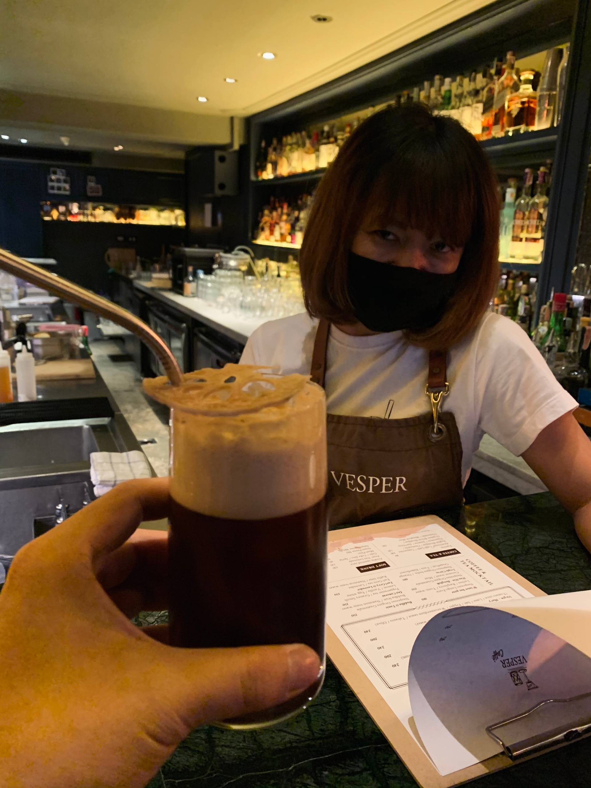 รีวิว Vesper Cocktail Bar - จากบาร์สู่ร้านกาแฟ มาช่วยกันให้เวสเปอร์รอด ...