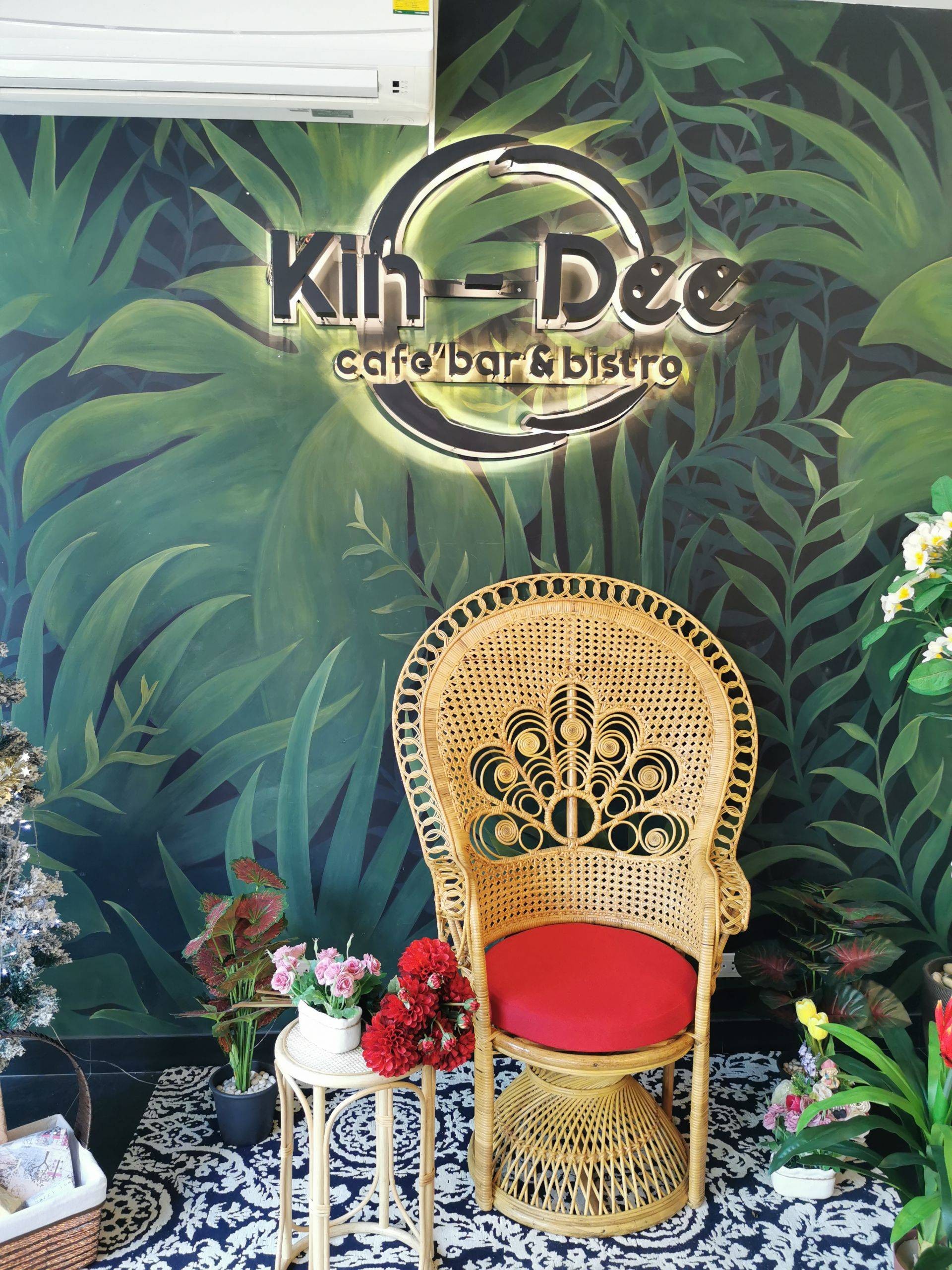 รีวิว Kindee Bistro - คาเฟ่ในรีสอร์ท สบายๆ - Wongnai
