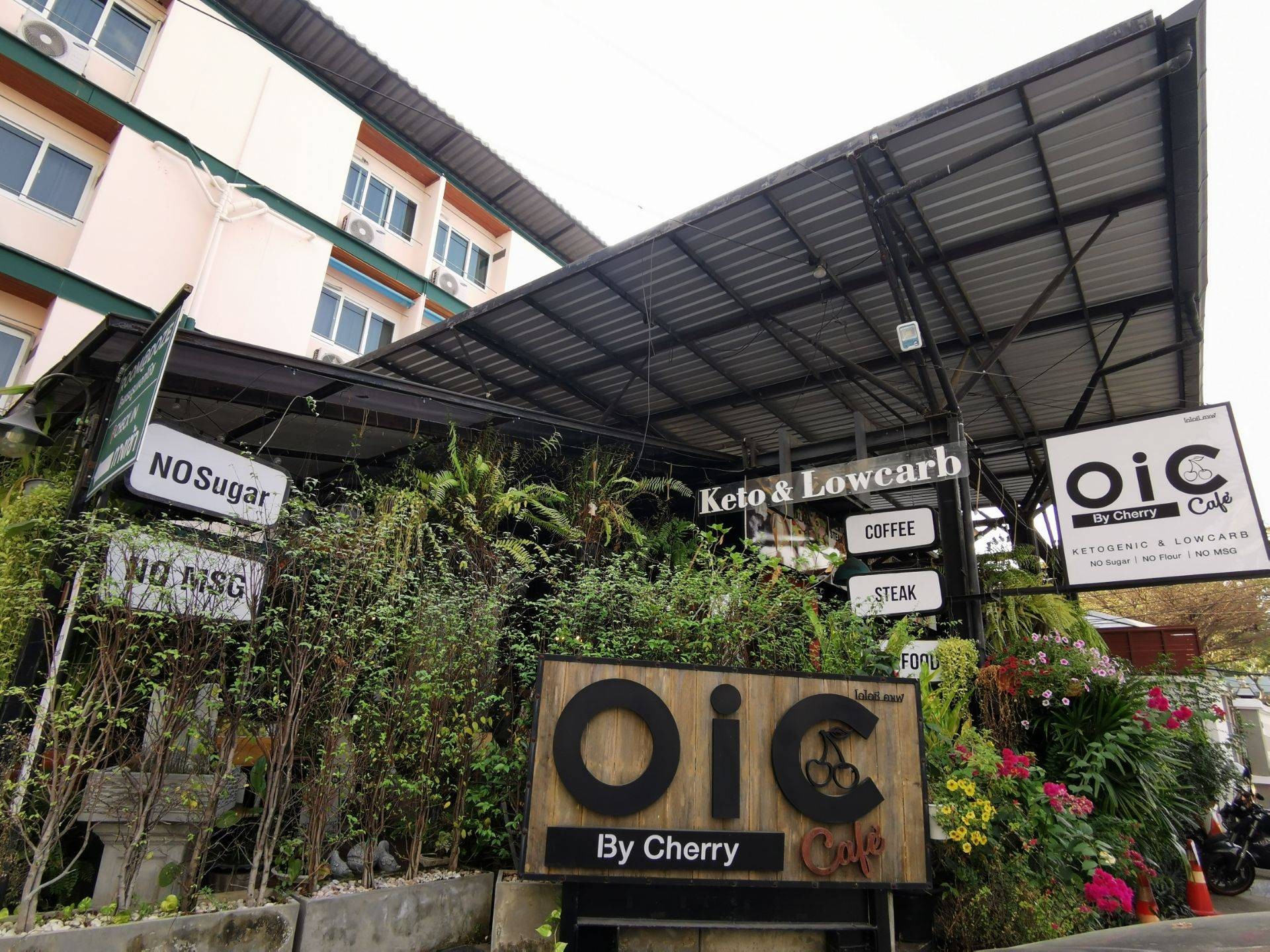 รีวิว OiC Keto Cafe By Cherry - ครั้งแรกกับการทานอาหารคีโตที่ร้าน