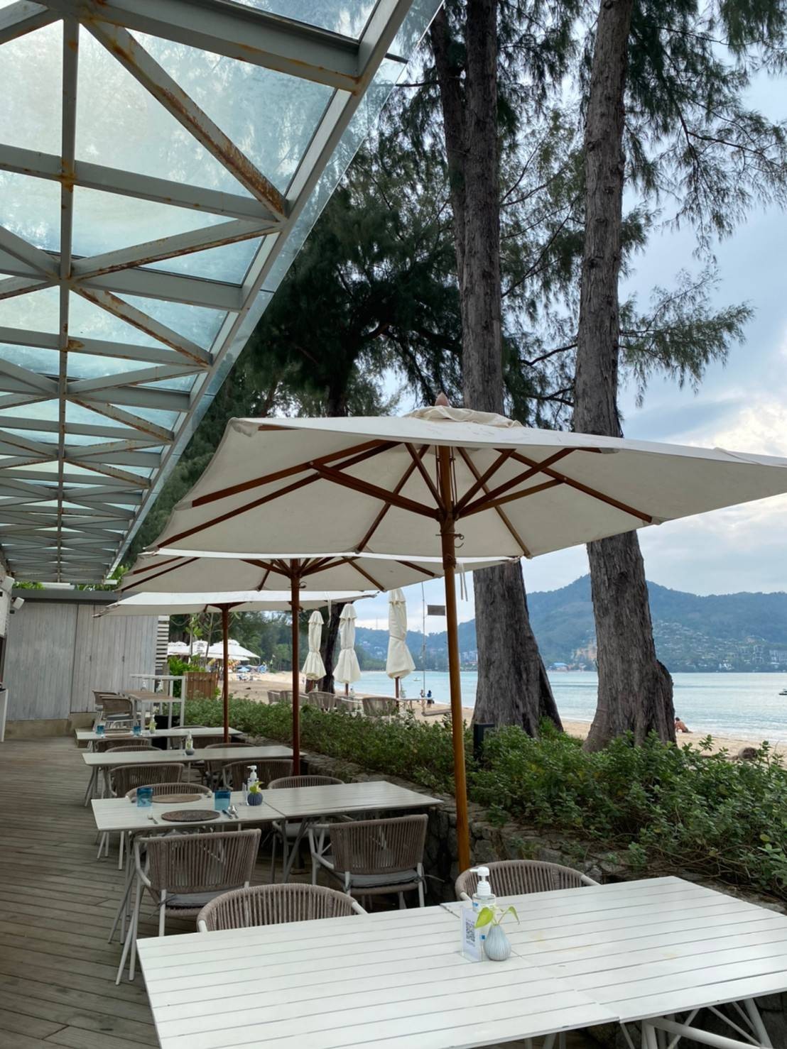 รีวิว Shimmer Beachfront Restaurant - ร้านอาหารบนชายหาดสุดหรูและ ...