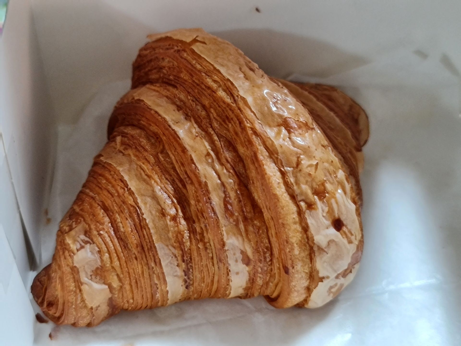 รีวิว Eric Kayser Emquartier - ครัวซองสูตรฝรี่งเศส