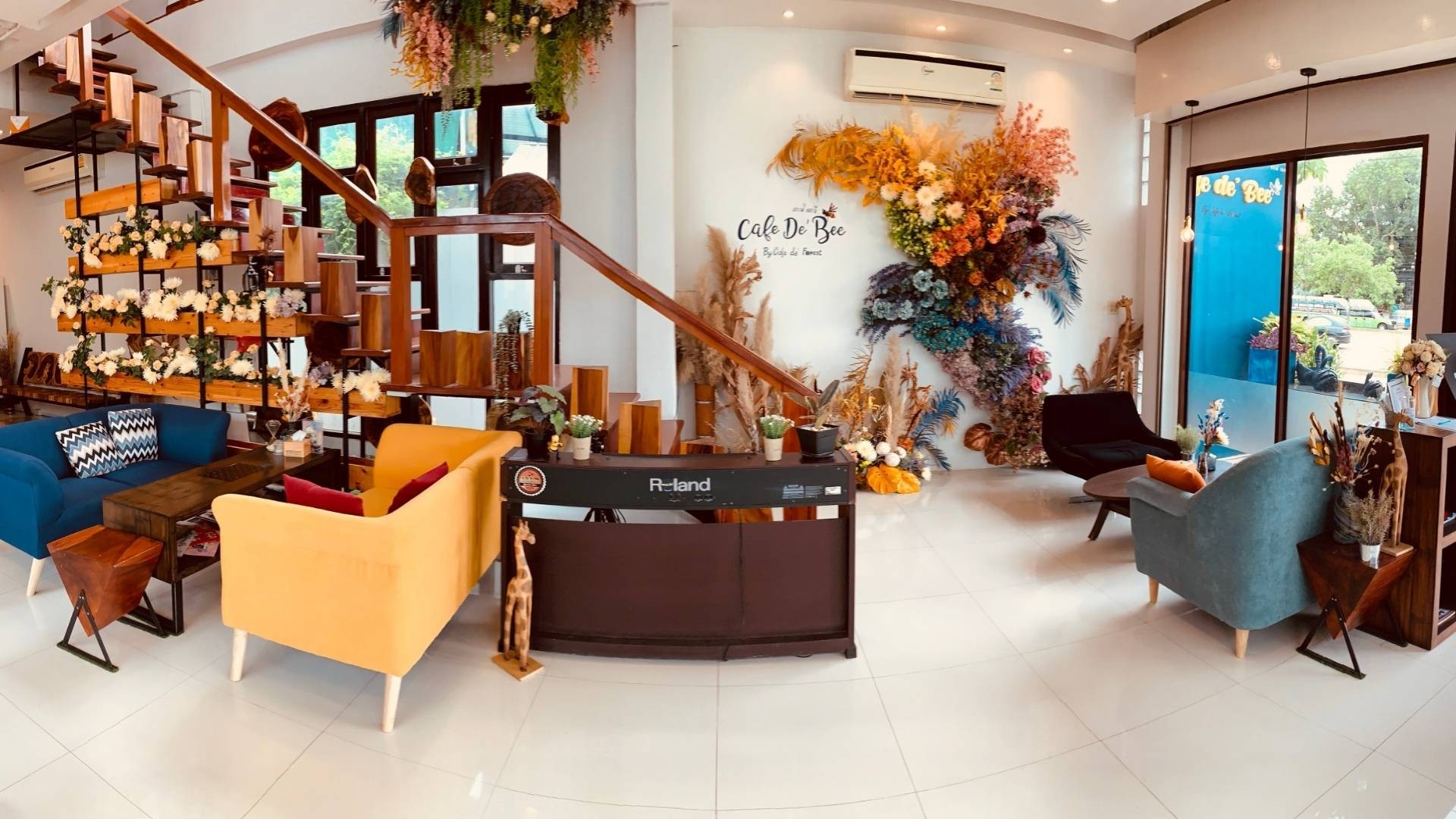 Cafe de’ Bee Cafe de' Bee - สั่งอาหารเดลิเวอรี | Wongnai x LINE MAN