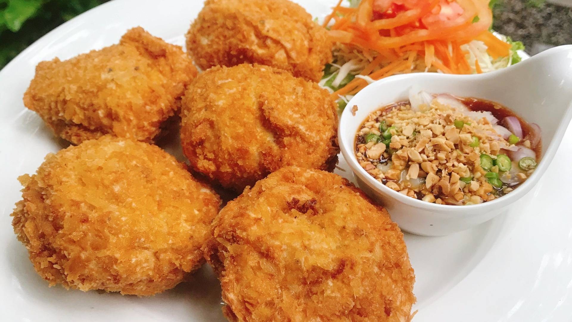 [รีวิว] ร้าน BANSUAN RUSSNANEE ร้านอาหารบ้านสวนรุสนานี | เมนูแนะนำ รูปภาพ ราคา