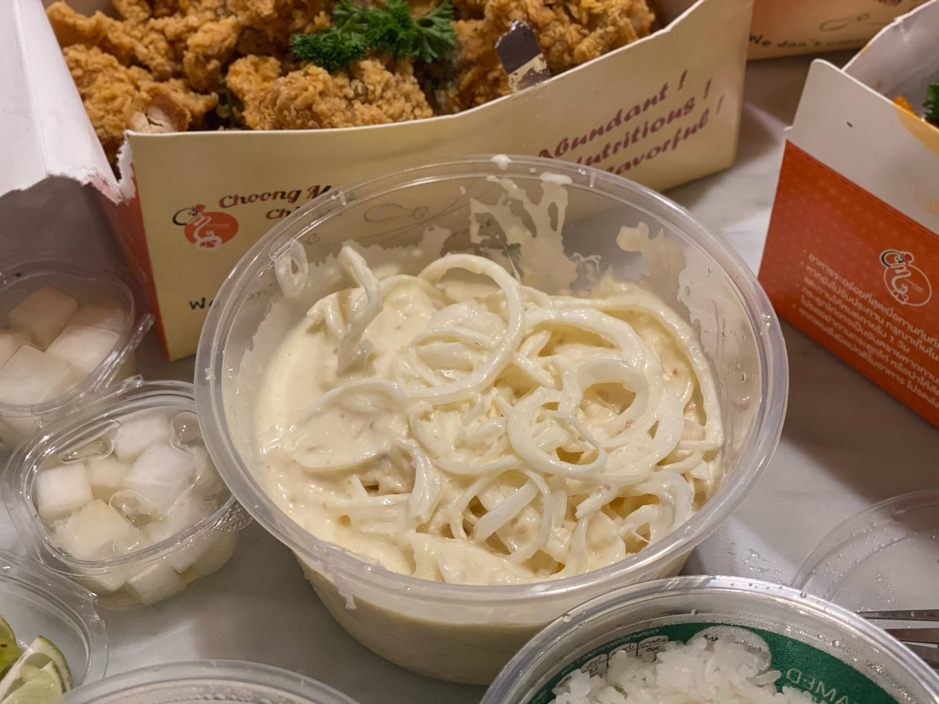 ไก่ทอดสโนว์ออนเนี่ยน ร้าน Choongman Chicken Glasshouse Ratchada