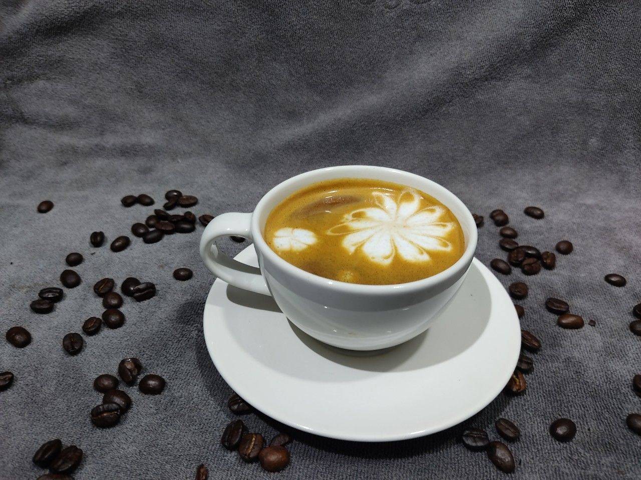 รีวิว Kewala Coffee สาขา 42 - กาแฟเข้ม หอม อร่อย ละมุนมาก #แม่ค้าสวยน่ารัก🤗