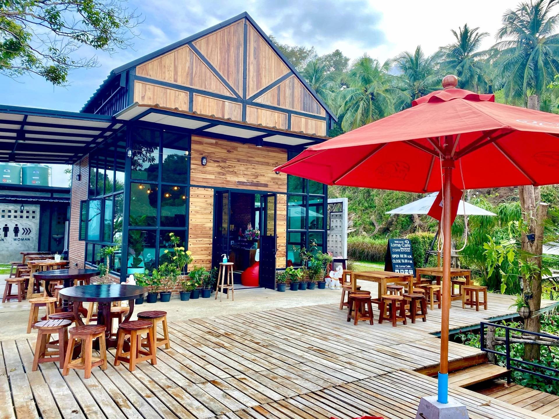 ร้าน Loma Cafe เขาพลายดำ | รีวิวร้านอาหาร