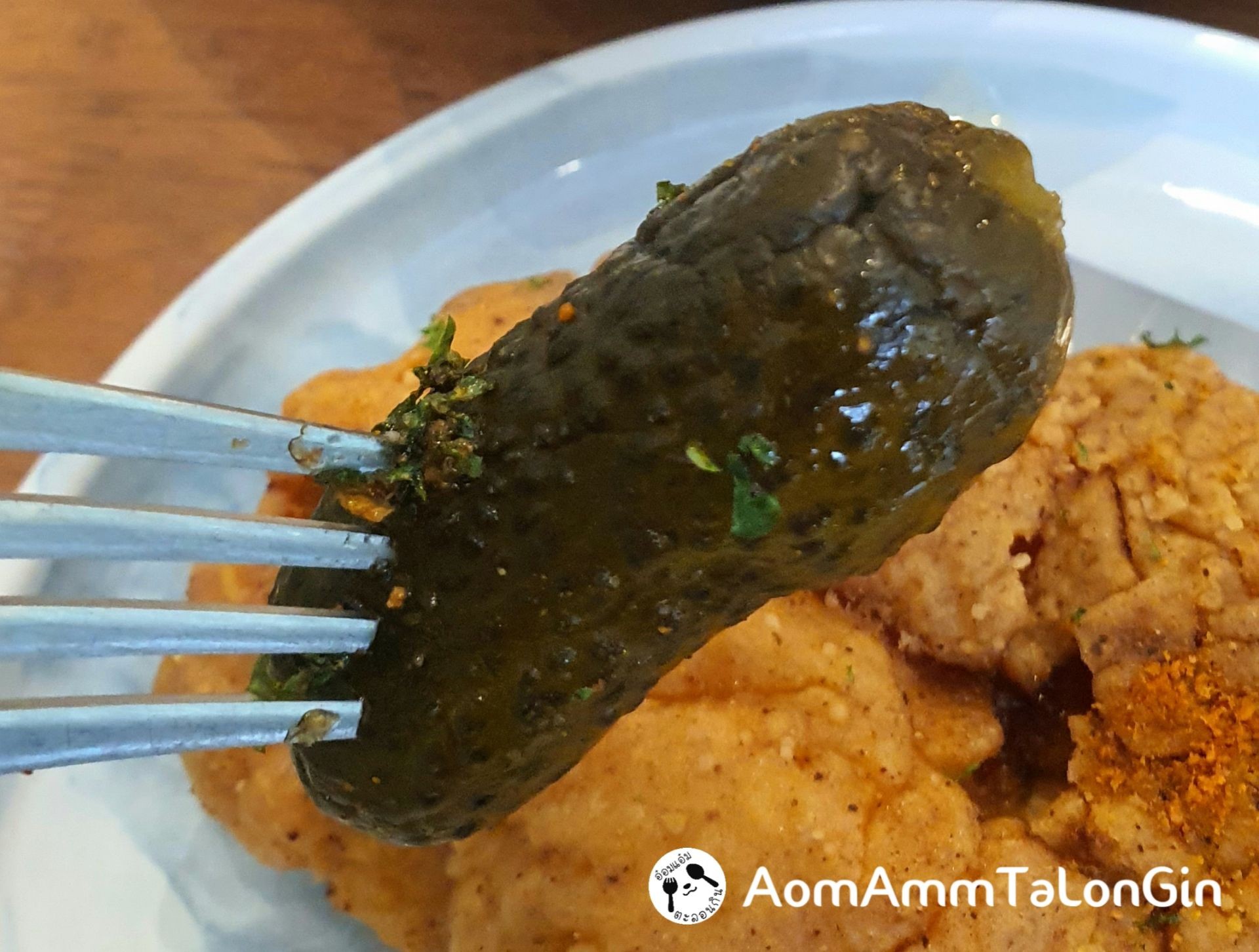 แตงกวาดอง ร้าน Henryfry : fried chicken & housemade food. - Wongnai