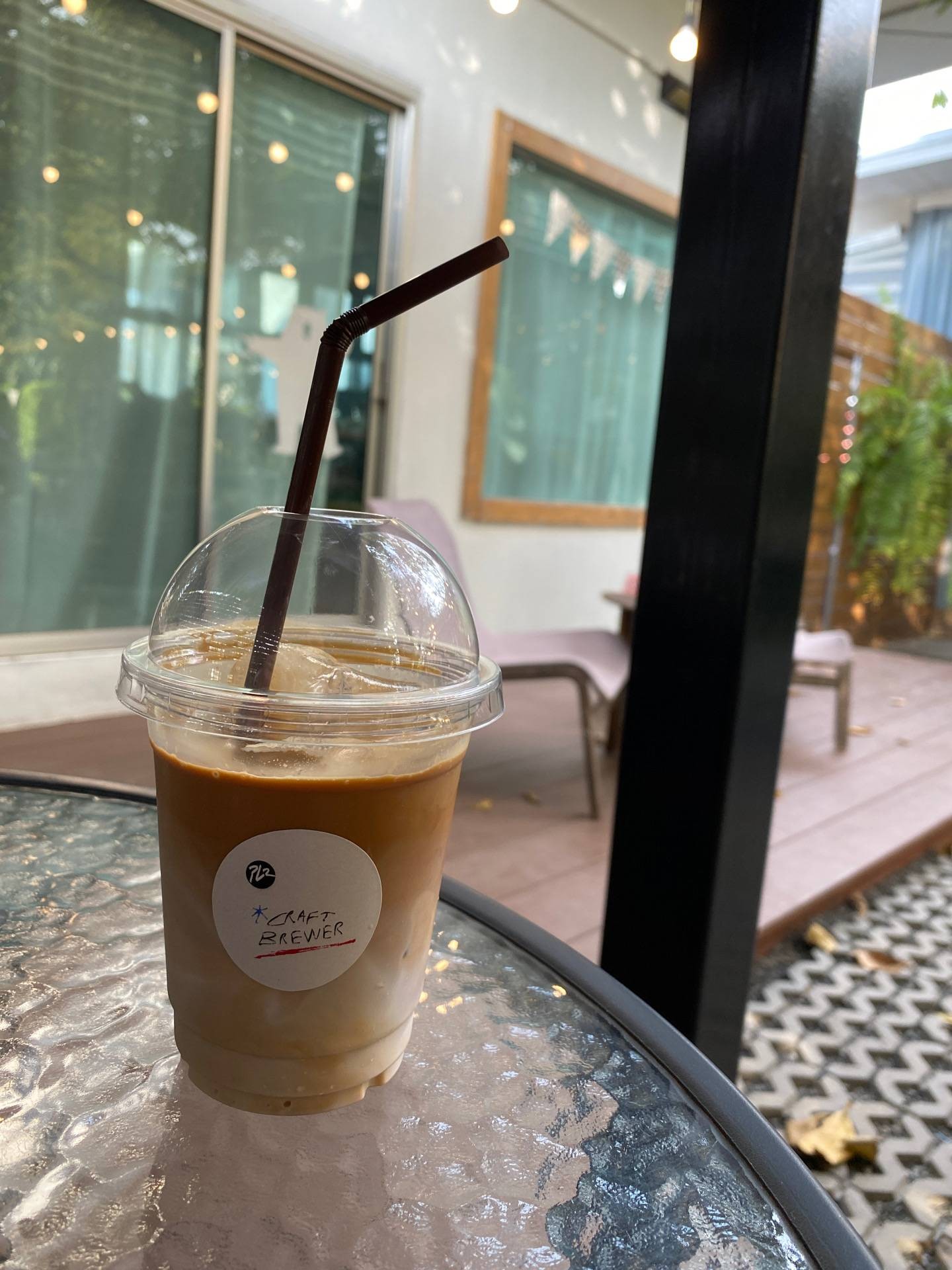 รีวิว Polar Polar Cafe สาขา1 อ่างห้วยยาง - ร้านร่มรื่น กาแฟดี ขนมอร่อย