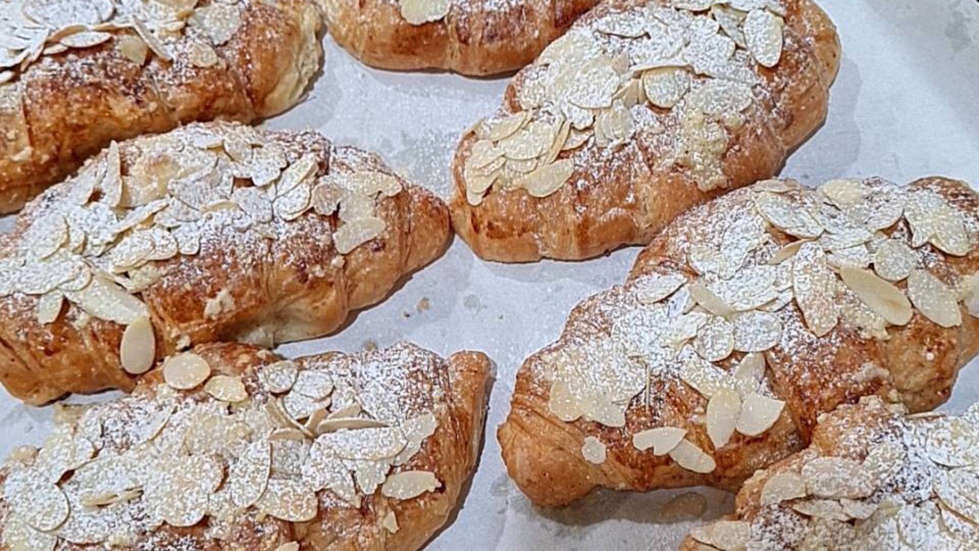 The Area Bread & Bakery หมู่บ้านวรารมย์81 ถ.บางบอน4 ซ.7 | สั่งอาหาร ...