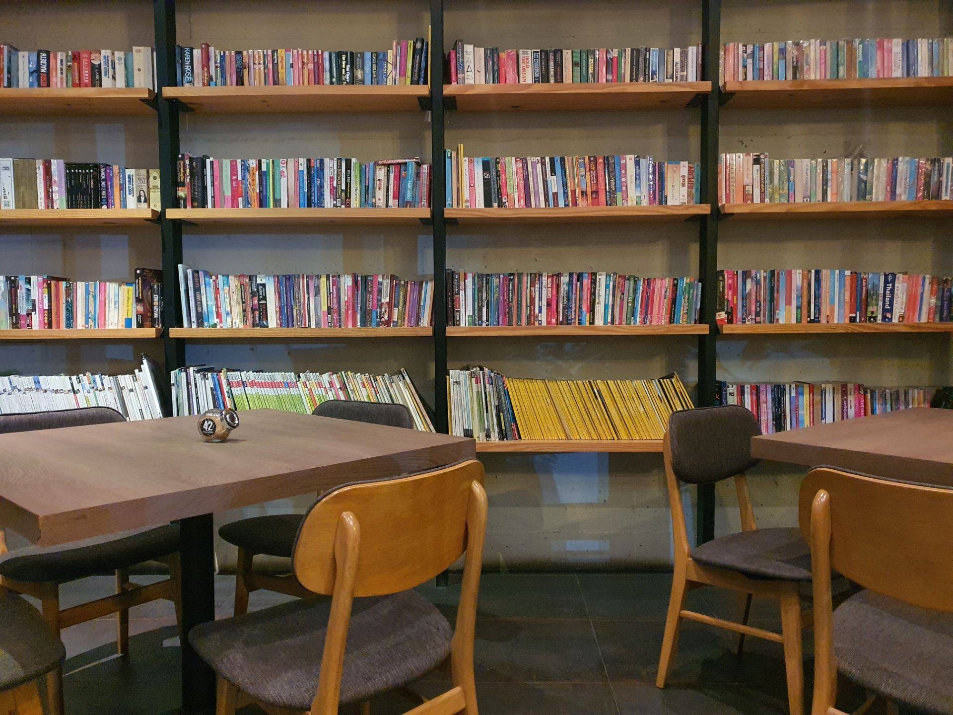 รูป Library Cafe' - Wongnai