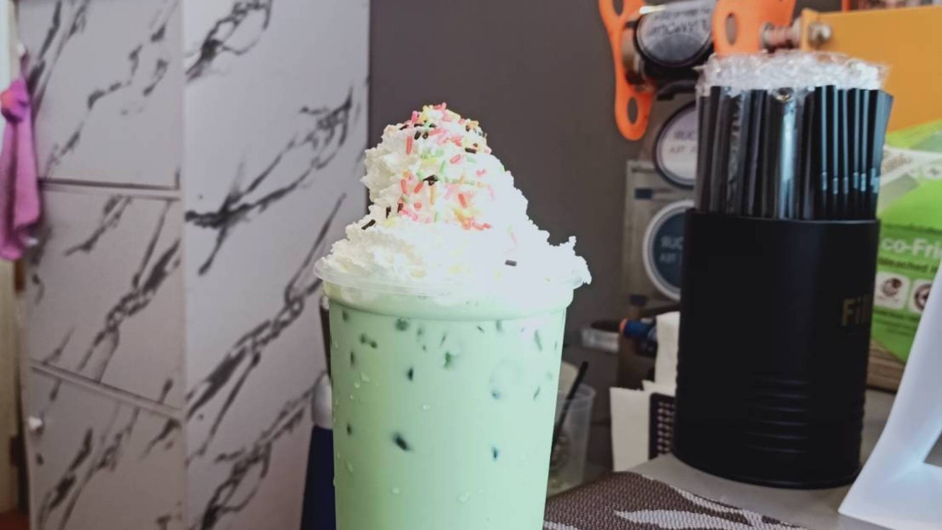 Lamoun Cafe มีนบุรี Market parade - สั่งอาหารเดลิเวอรี | Wongnai x LINE MAN