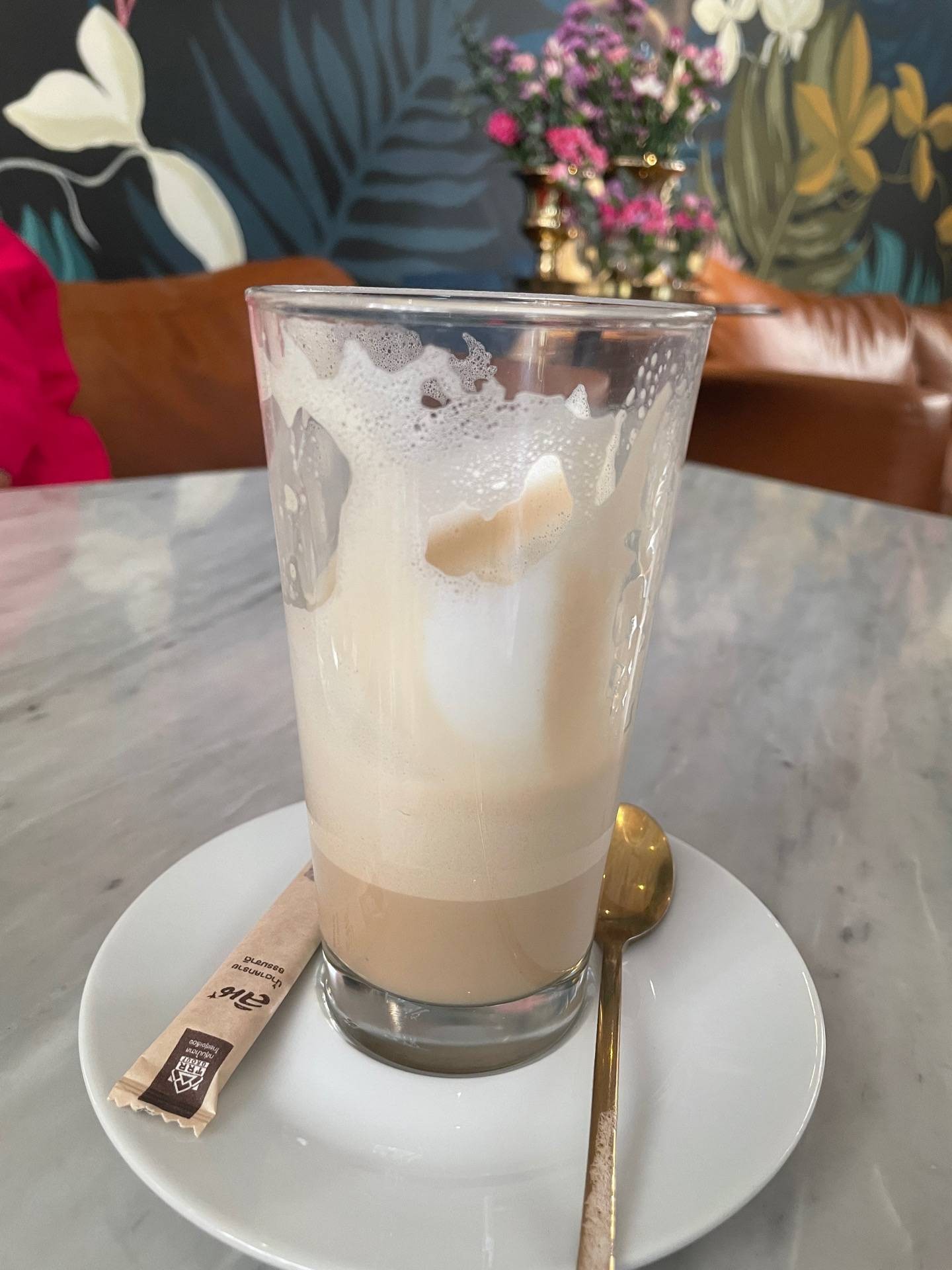 รีวิว MEROS Coffee & Eatery - ร้านสวย อาหารรสชาติดี แต่กาแฟควรปรับปรุง