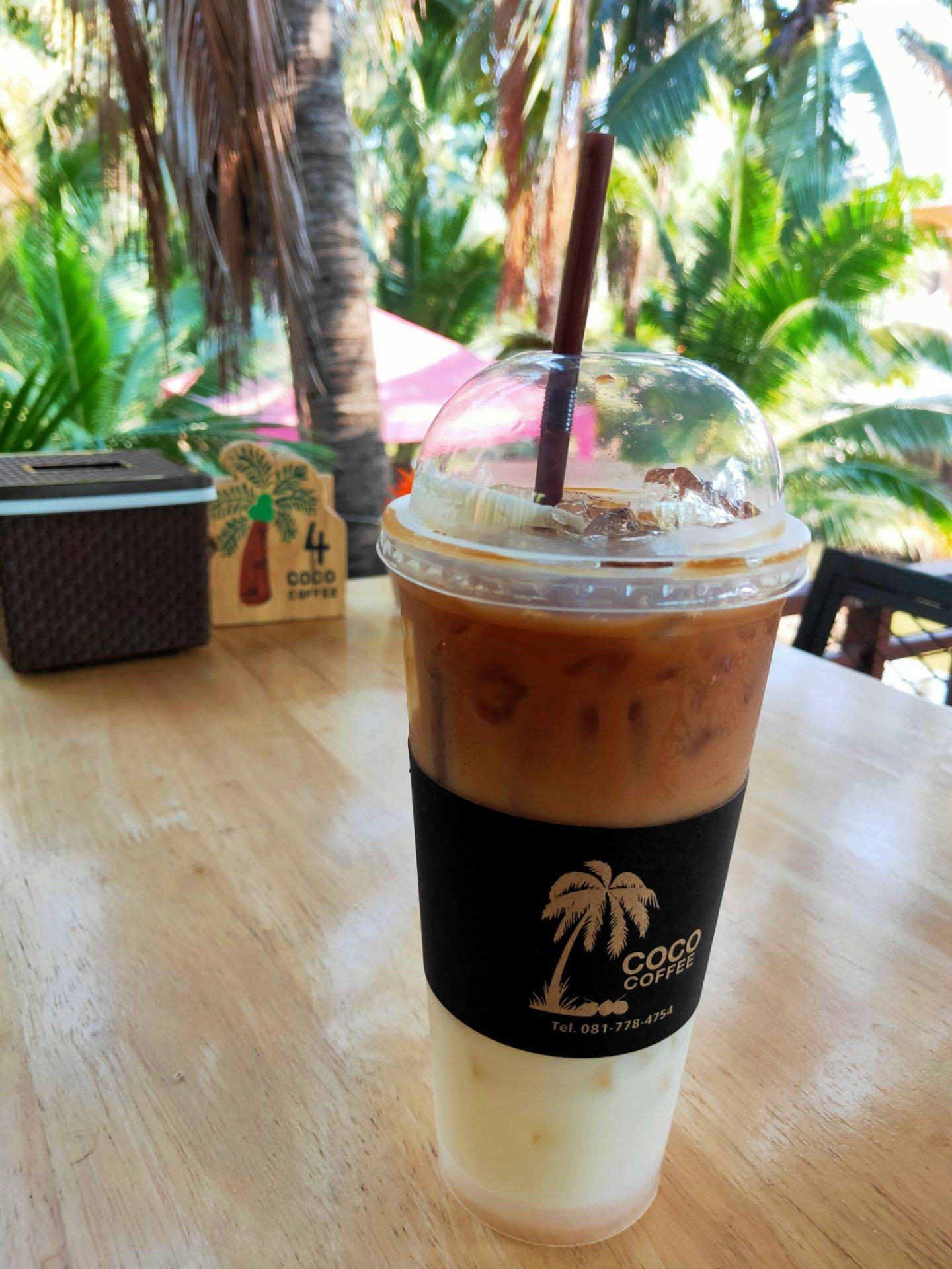 รีวิว Coco Coffee - ร้านกาแฟ บรรยากาศสวนมะพร้าว รสชาติพอทานได้ เหมาะกับ ...