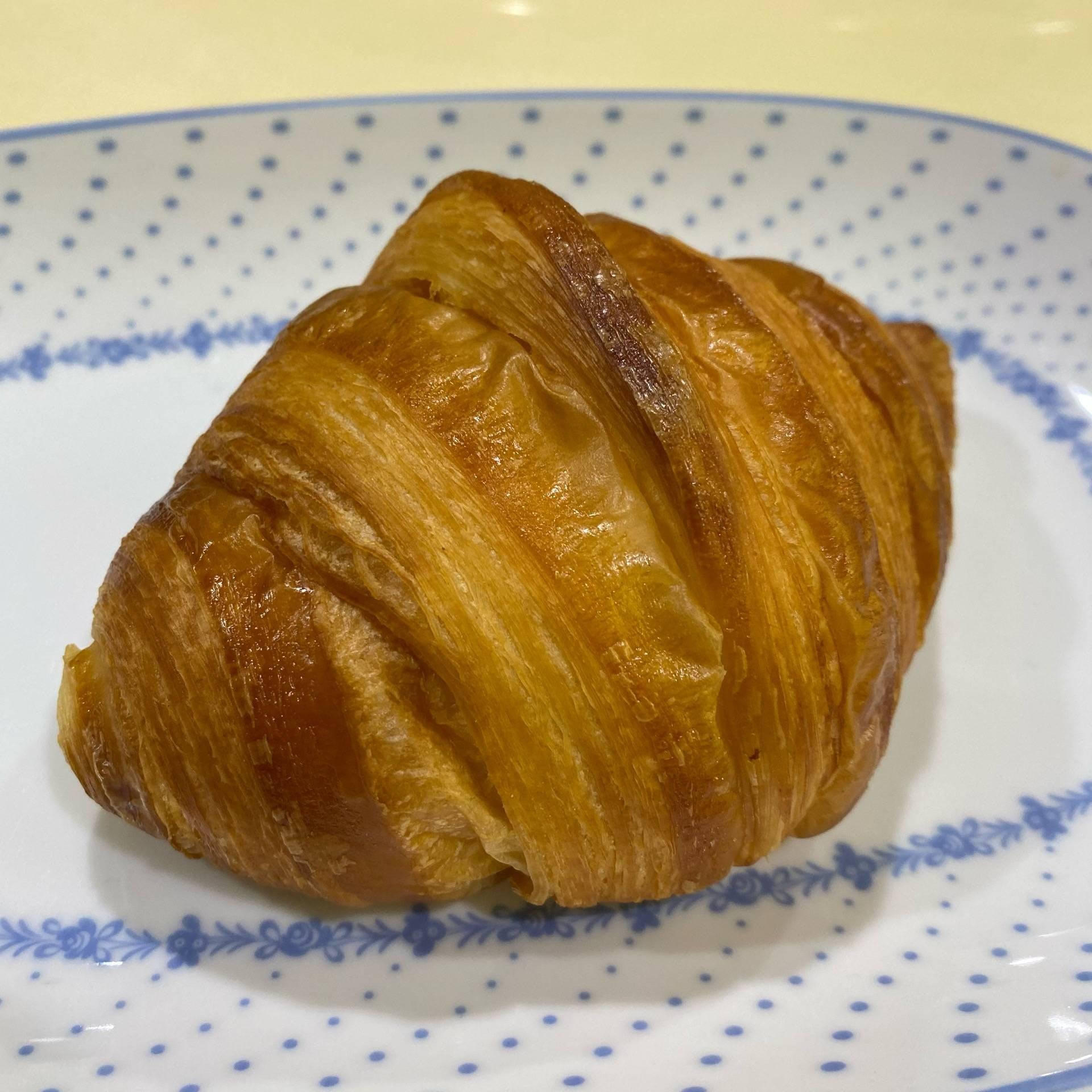 รีวิว Amantee - Antiques & Arts, Fine Bakery & Cafe ช่องนนทรี - ครัวซอง ...