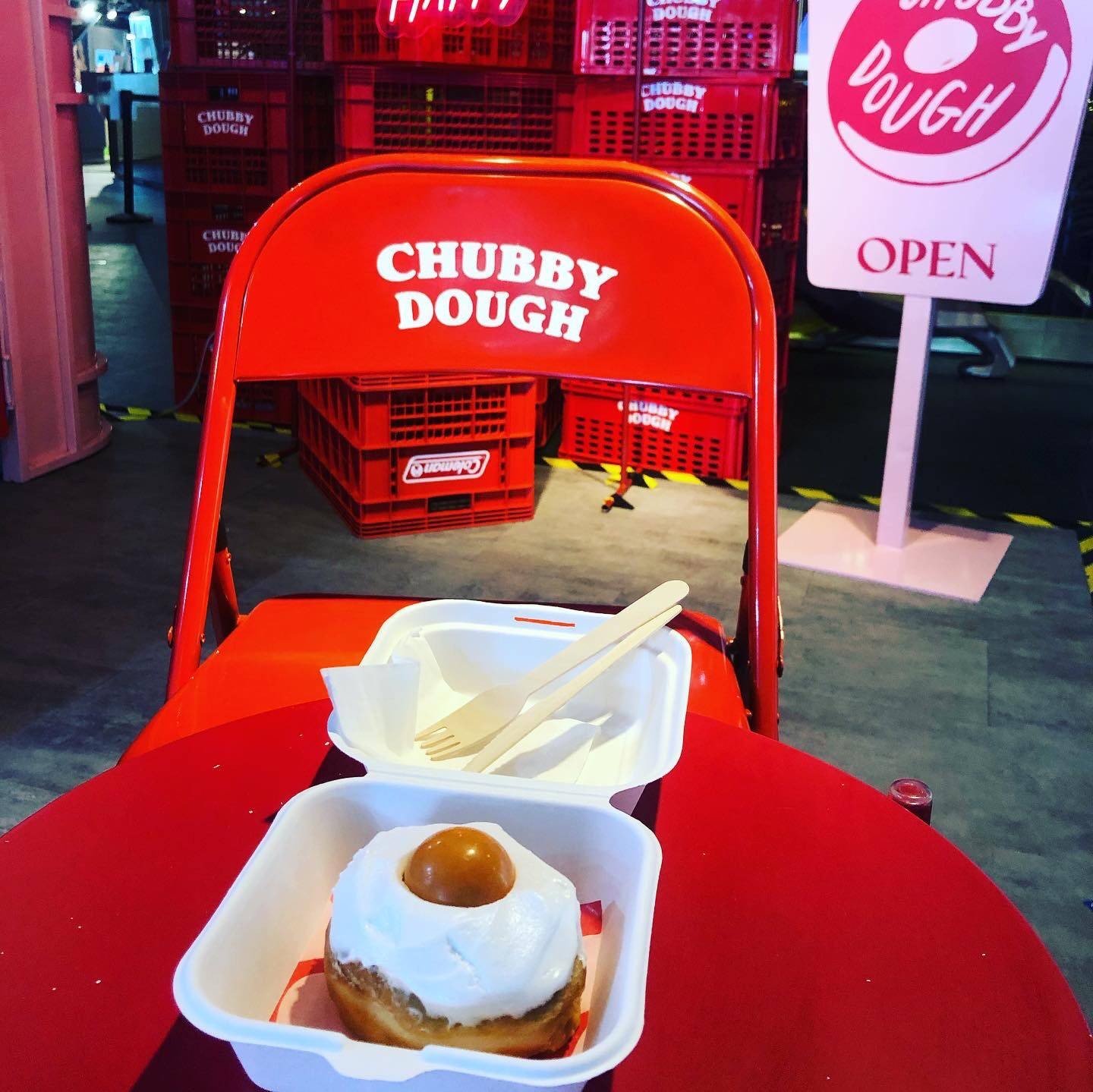 ชับบี้ เอ๊ก ร้าน Chubby Dough Flagship Store at CTW เซ็นทรัลเวิล์ด ...
