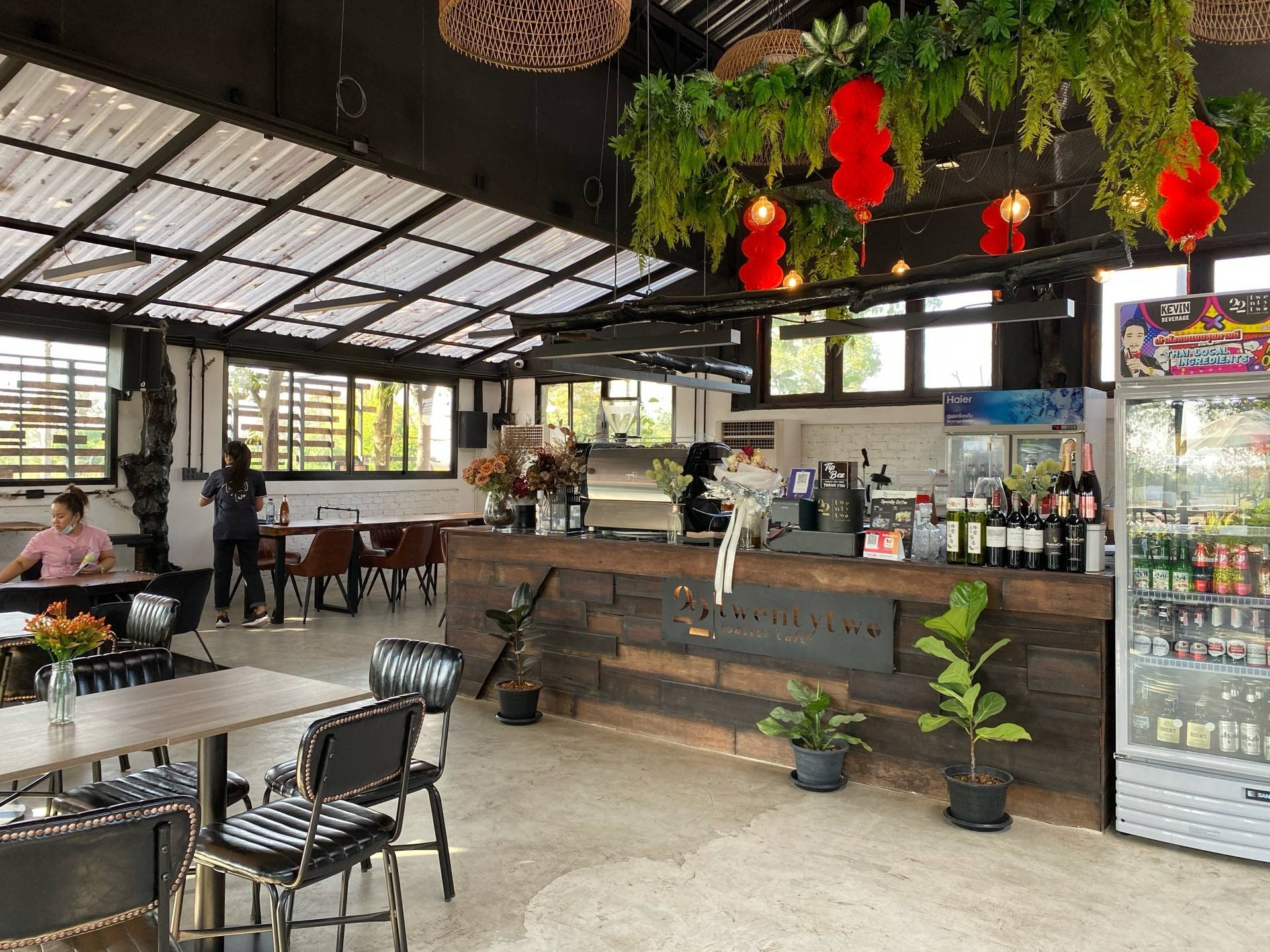 รูป 22 TWENTY TWO CAFE ทเว็นตี๋ทูคาเฟ่