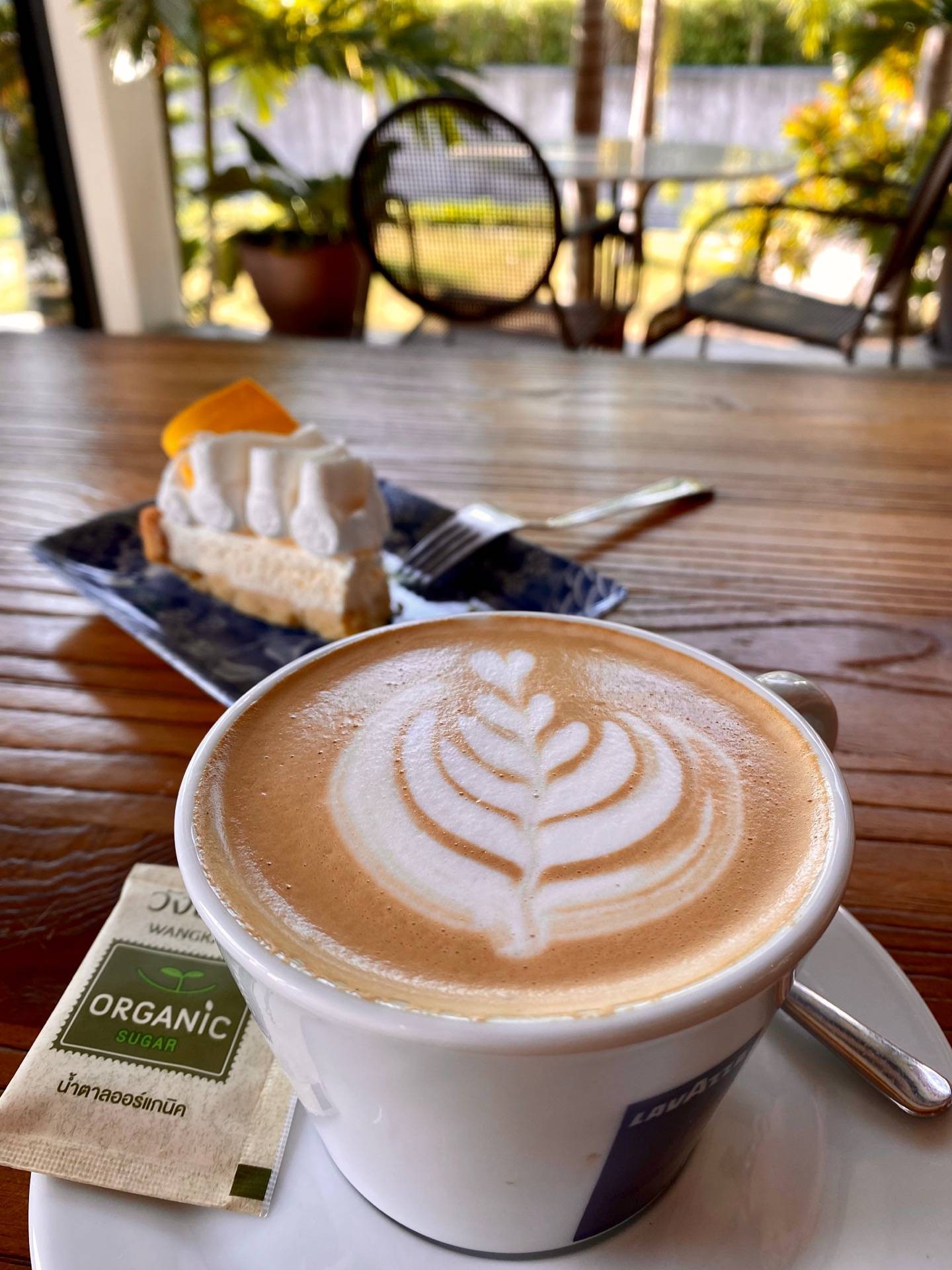 รีวิว Aran Café เขาชีจรรย์ - กาแฟนุ่มมมหอมมมม เค้ก & มัทฉะลาเต้ดี - Wongnai