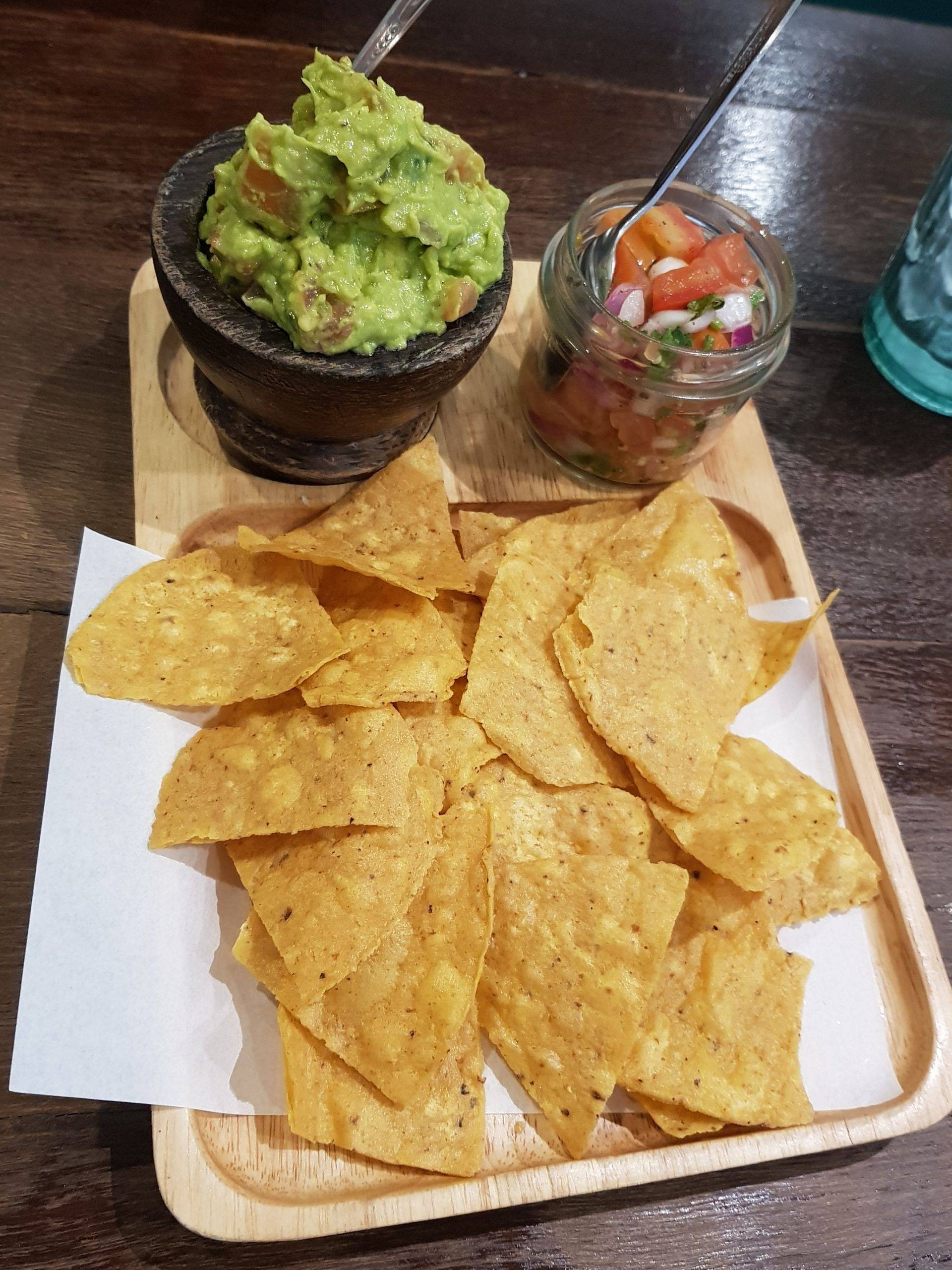 รีวิว Wraptor อารีย์ - ชอบอาหาร Mexican ต้องร้านนี้ - Wongnai