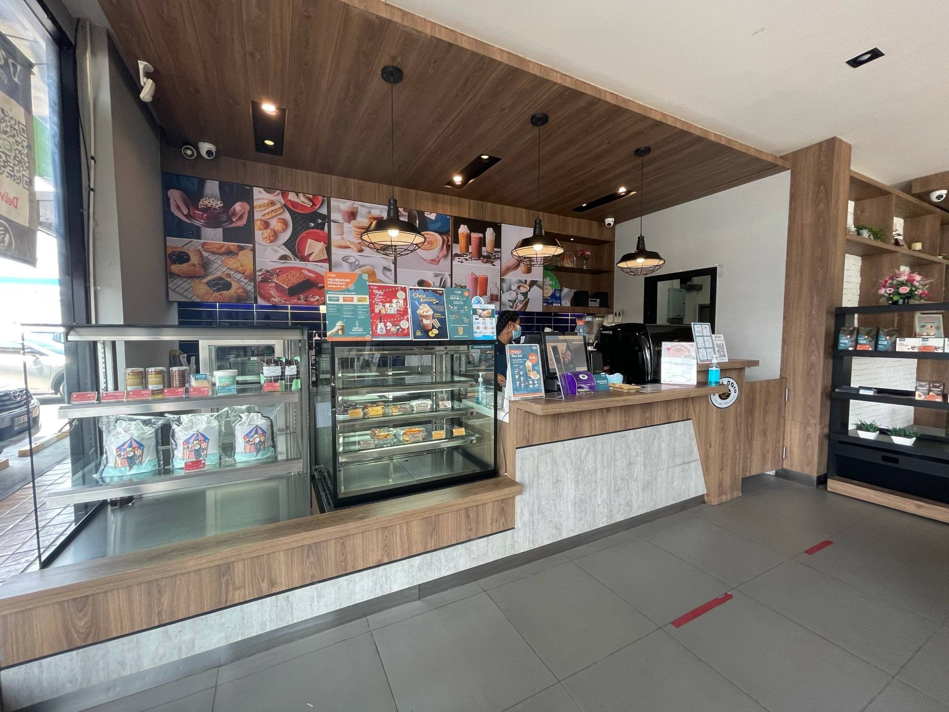 รีวิว D’oro Coffee ESSO คลอง 6 (Franchise) - ร้านกาแฟ อยู่ในปั๊มเอสโซ่ ...