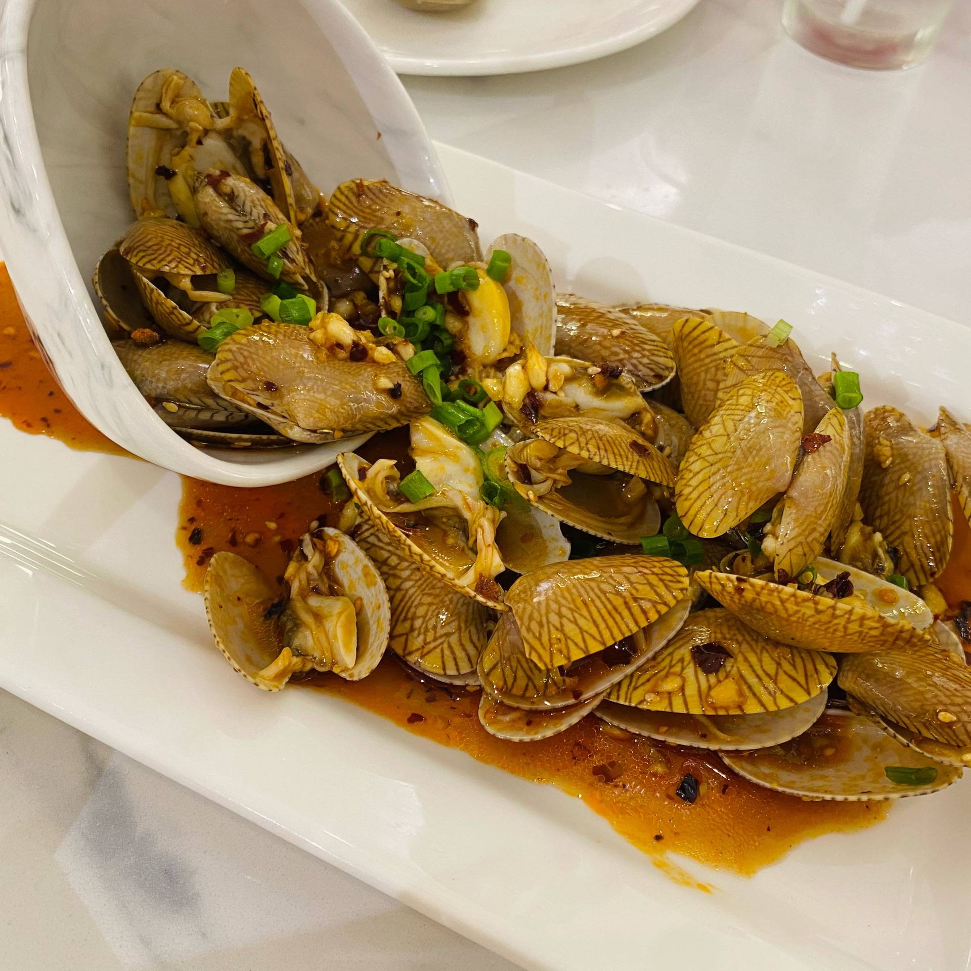 หอยลายปุ้มปุ้ย ร้าน LT Fish Restaurant CentralwOrld