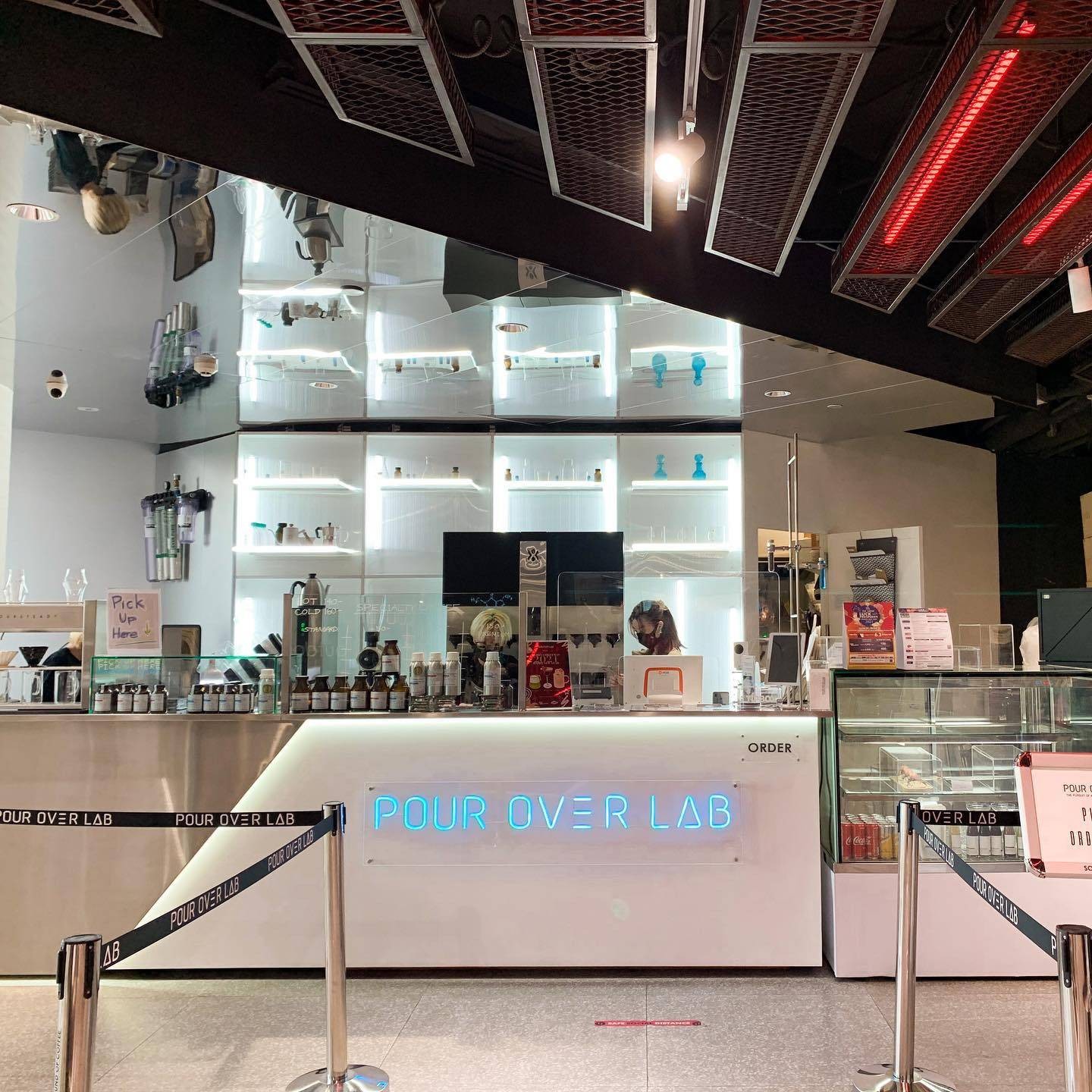 รีวิว POUR OVER LAB Siam Discovery ชั้น 1 - 🧴 🥄🥛 Pour Over Lab - Wongnai