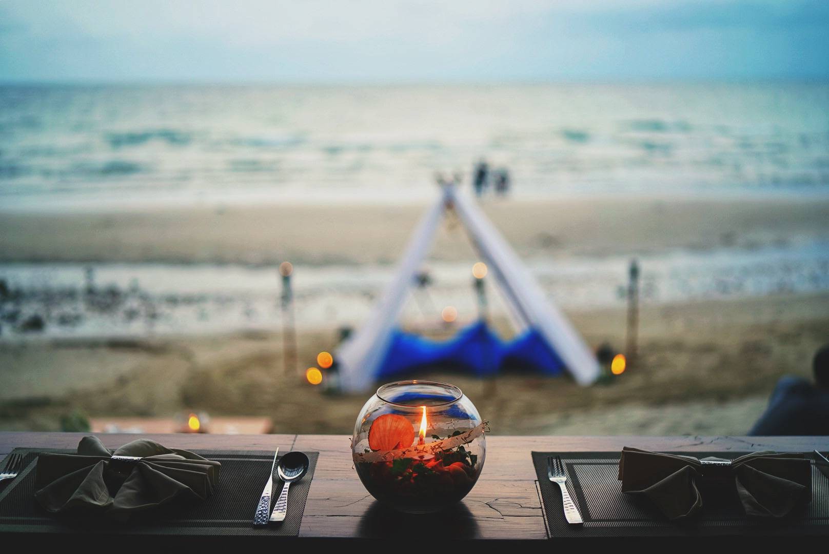 รีวิว The Fil Bar & Restaurant - Really love dinner place .... คิดว่า ...